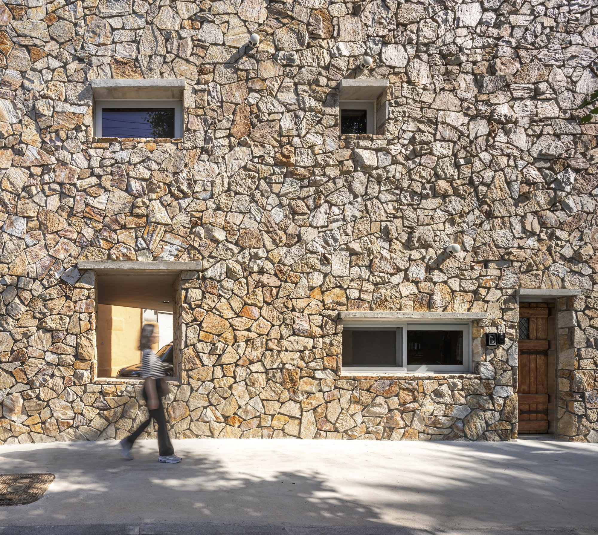 Gallery of Jisan Stone House / PLAN Architects office - 9