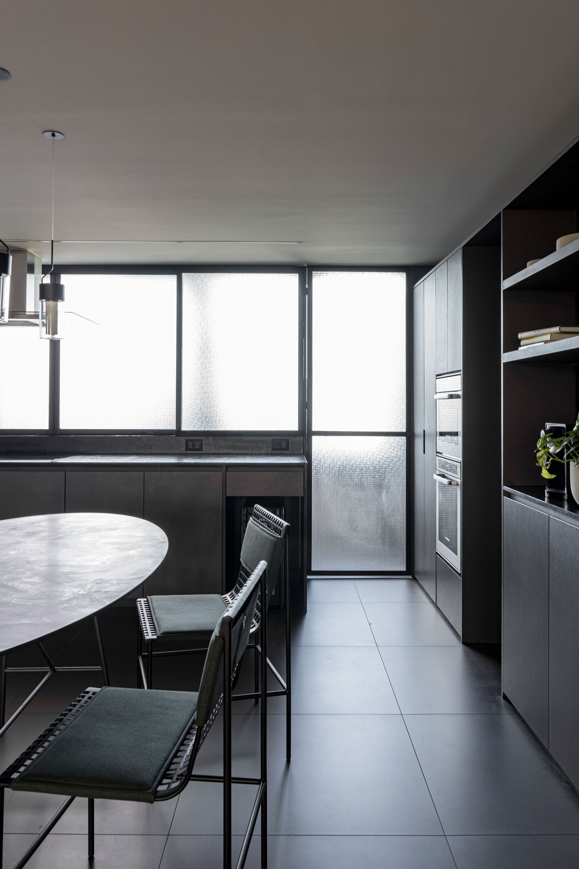 Galeria de Apartamento Carbono / CODA Arquitetura - 11