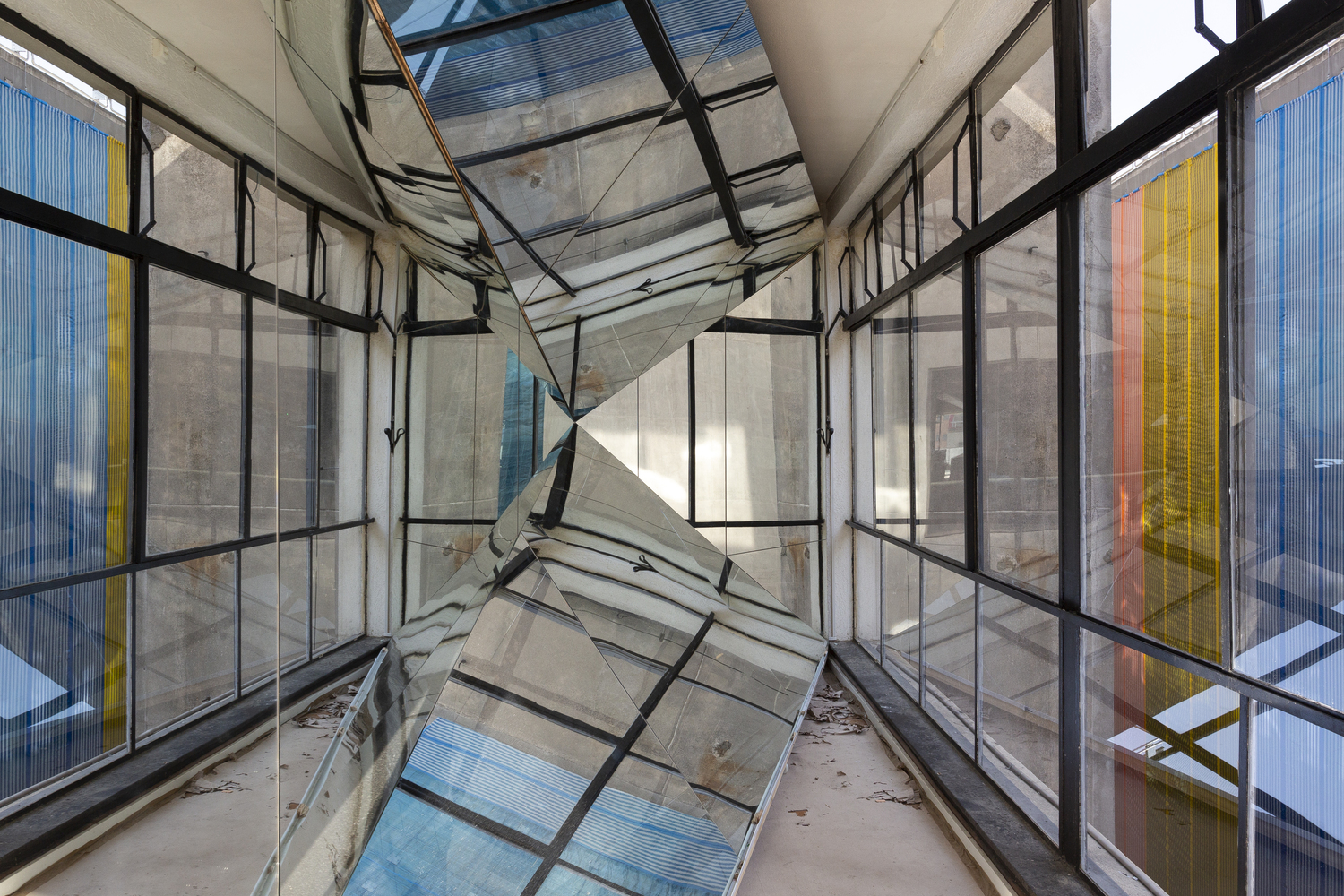 Gallery of Interstitial Spaces: Getting to Know the Work of Vão - 15