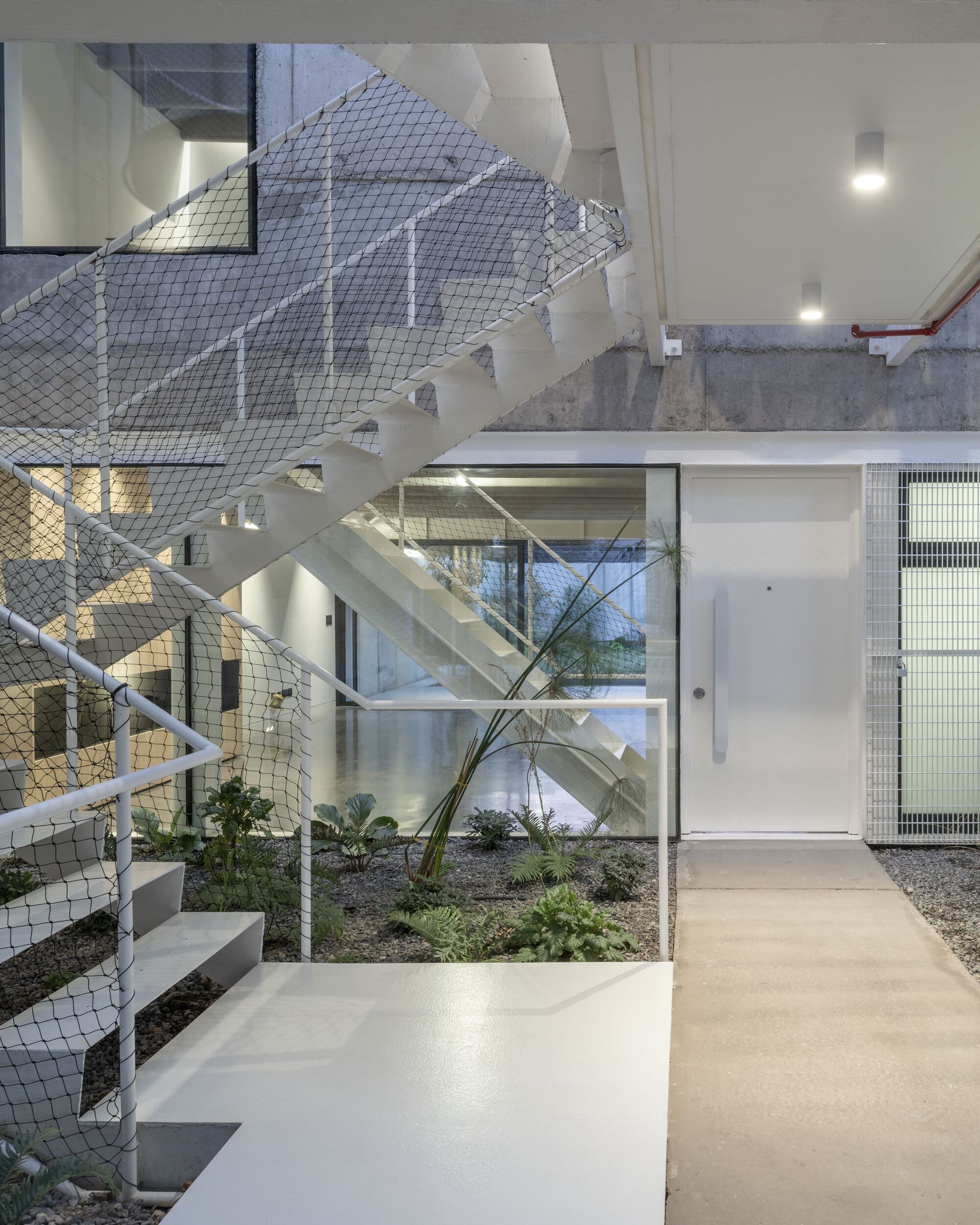 Gallery of DSP Apartments / Studio Cáceres Lazo - 22