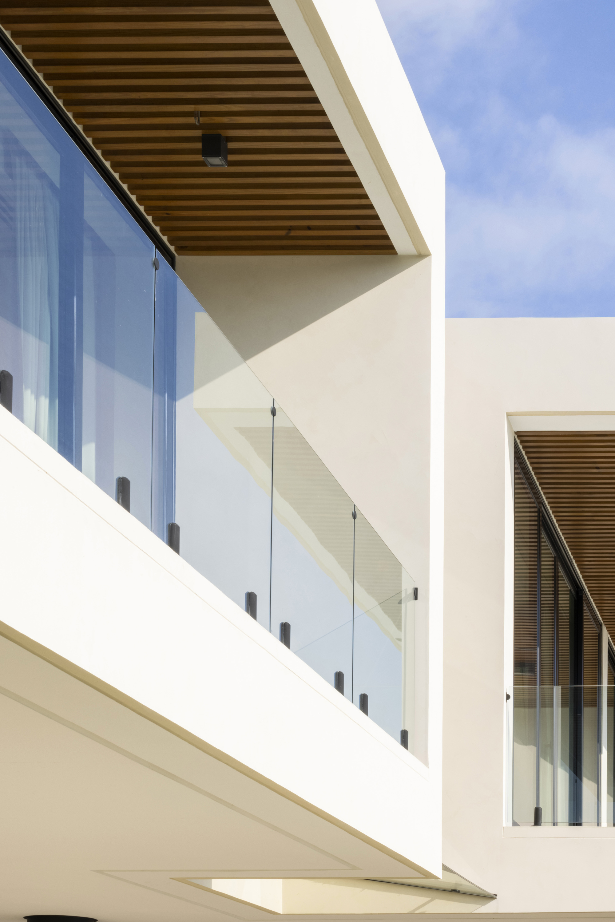 Gallery of Patio House / Garnier Arquitectos - 13