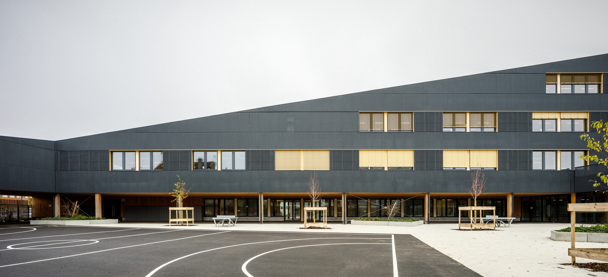 Gallery of School Niki de Saint Phalle / MU Architecture - 3