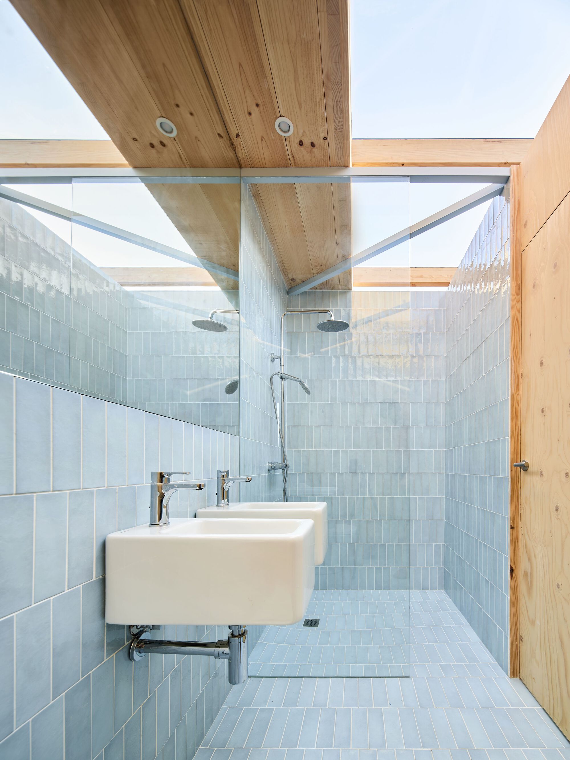 Gallery of House on a Brick Base / Agora Arquitectura - 5