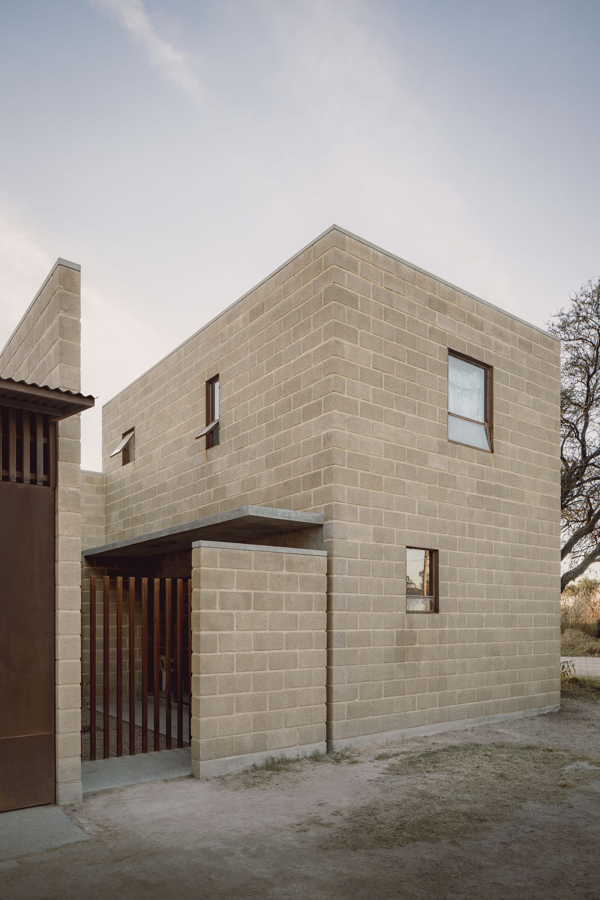 Gallery of Watchman House / COA Arquitectura - 8