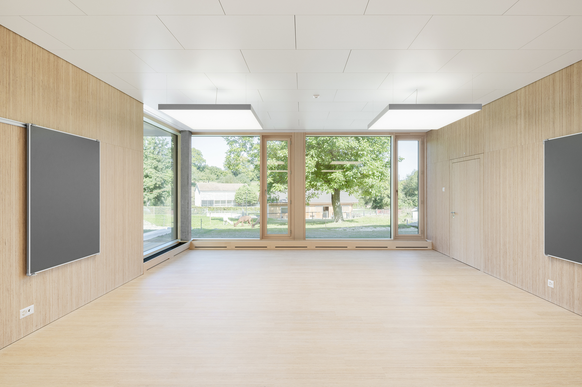 Gallery of New School Building and Sports Hall / Rykart Architekten AG - 10