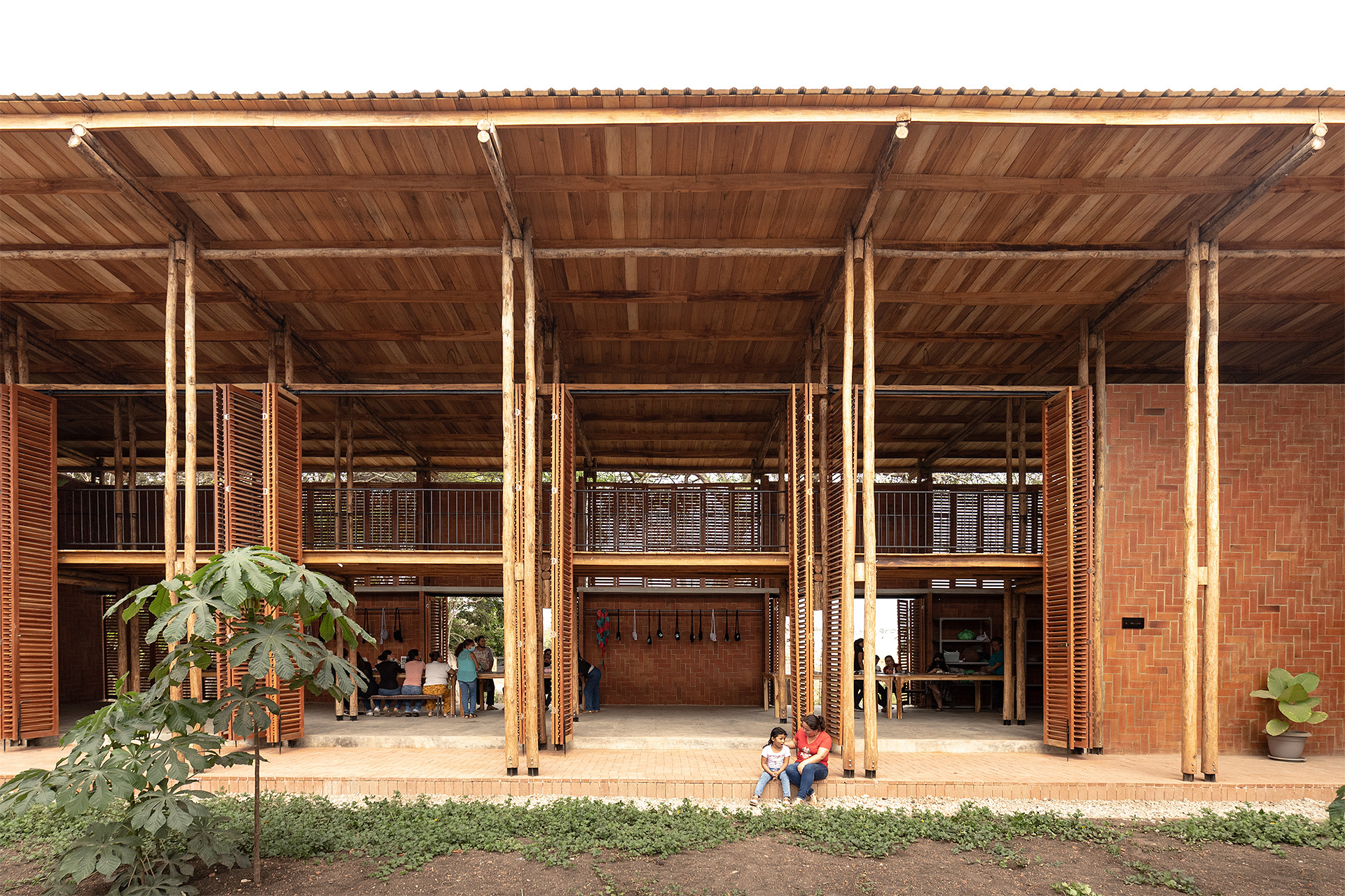 Galeria de Centro Produtivo Comunitário Las Tejedoras / Natura Futura ...