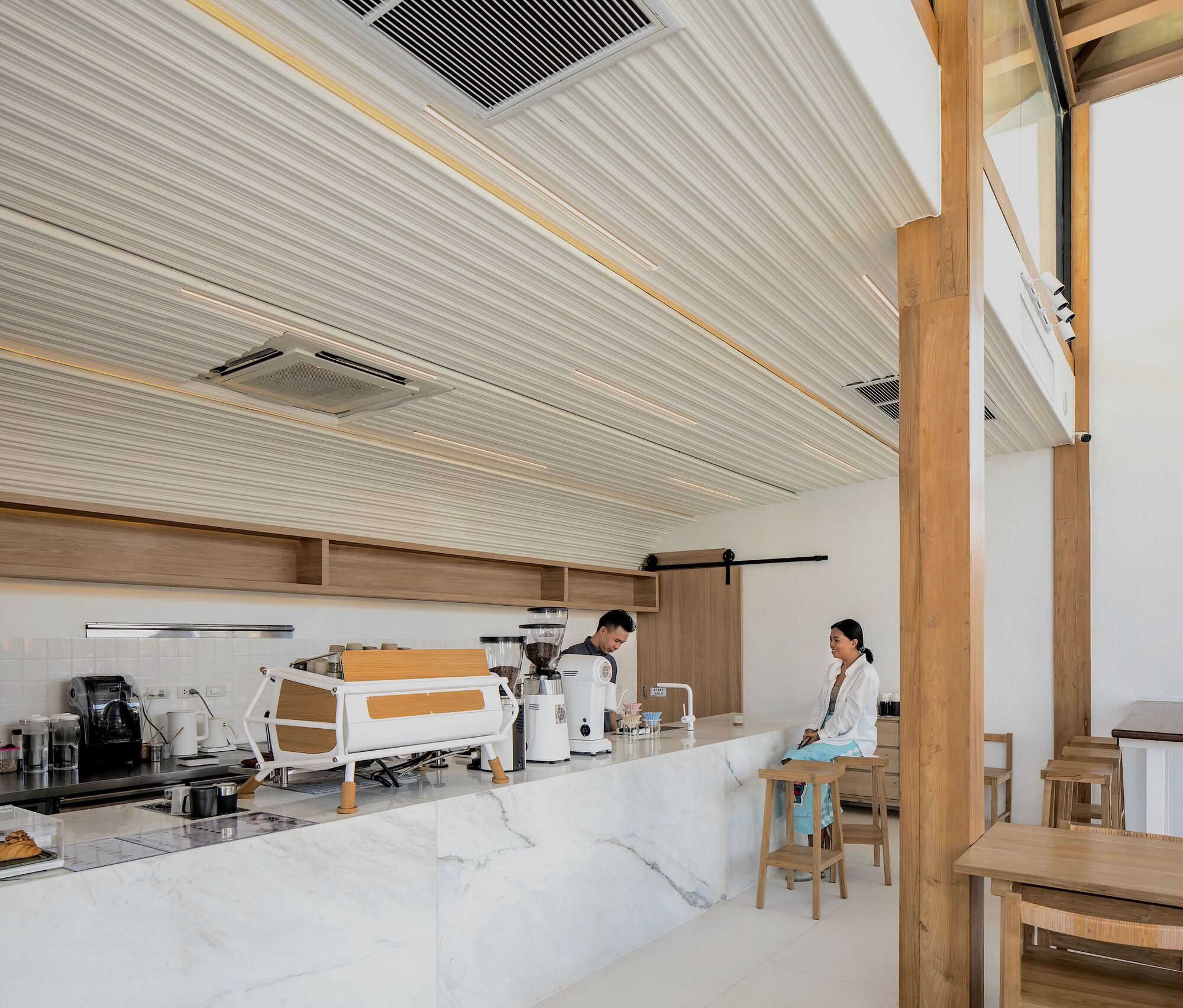 Gallery of Chirp Café & Chat Space / FLAT12x - 9