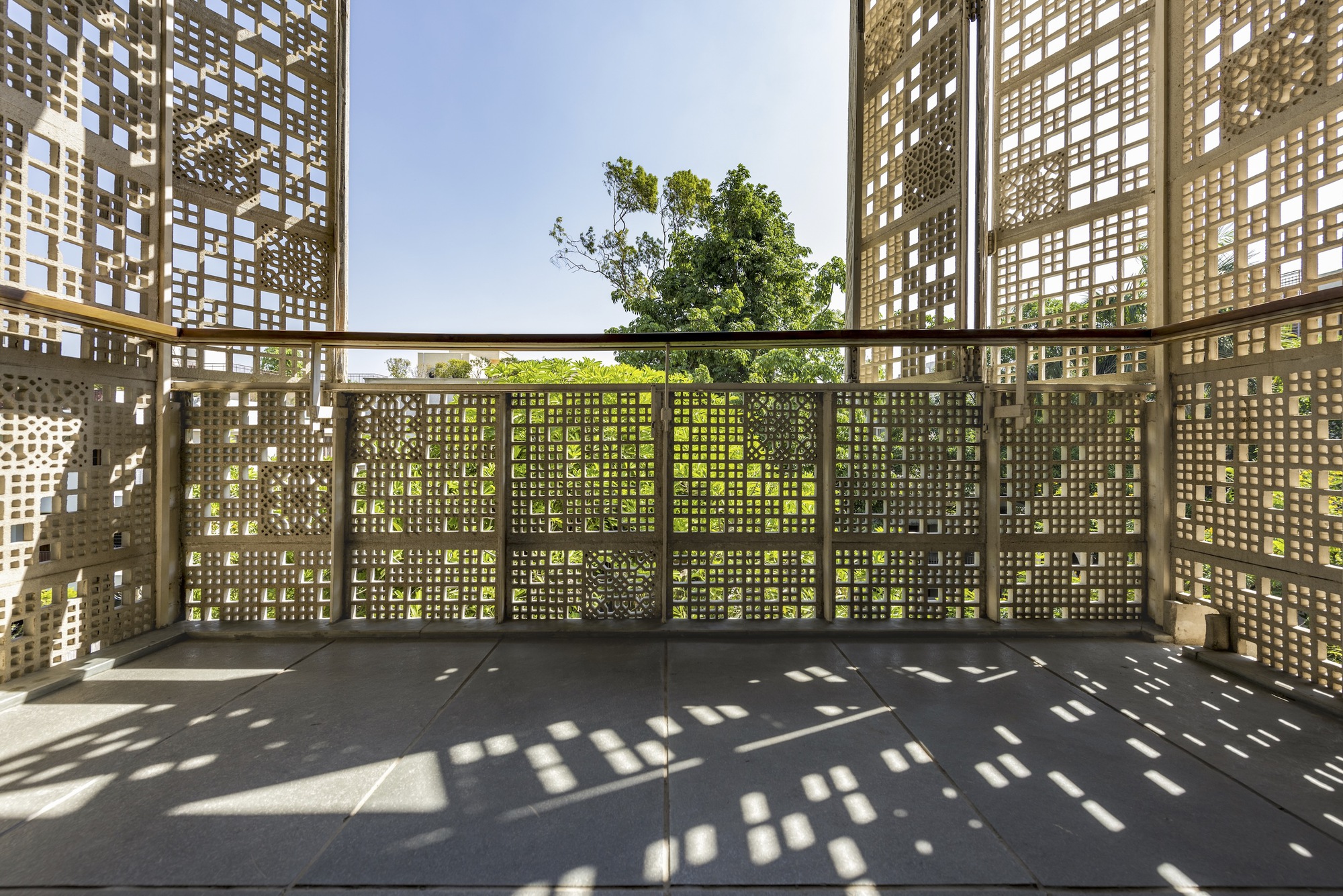 Gallery of House of Voids / Malik Architecture - 15