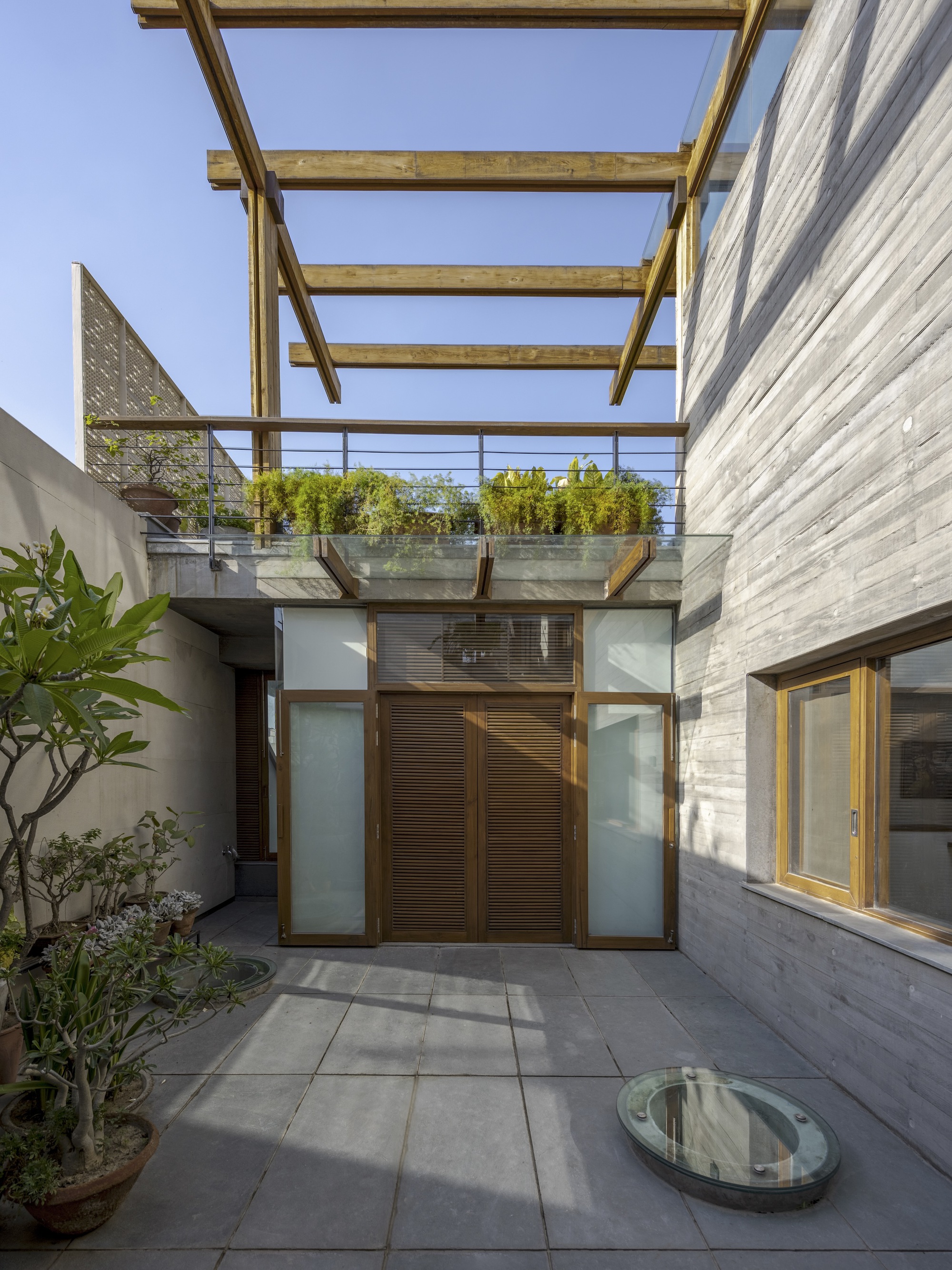 Gallery of House of Voids / Malik Architecture - 25