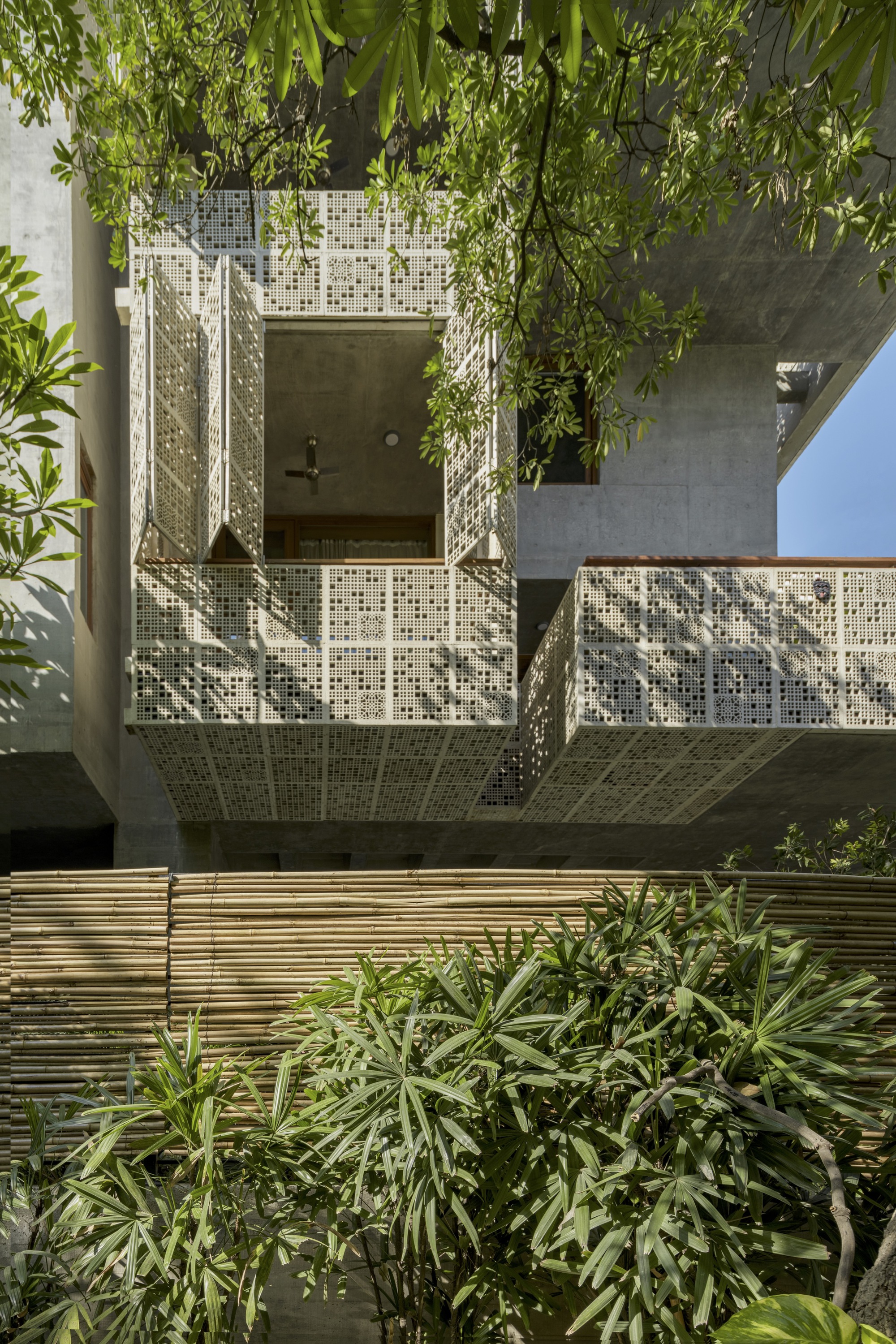 Gallery of House of Voids / Malik Architecture - 9