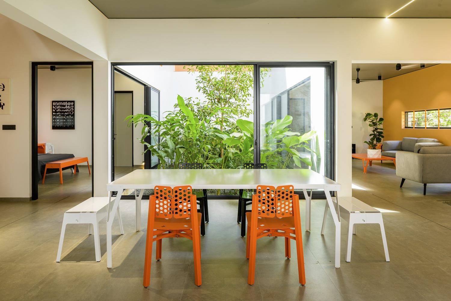 Gallery of 4 Residential Courtyards That Invite Nature Inside Through ...
