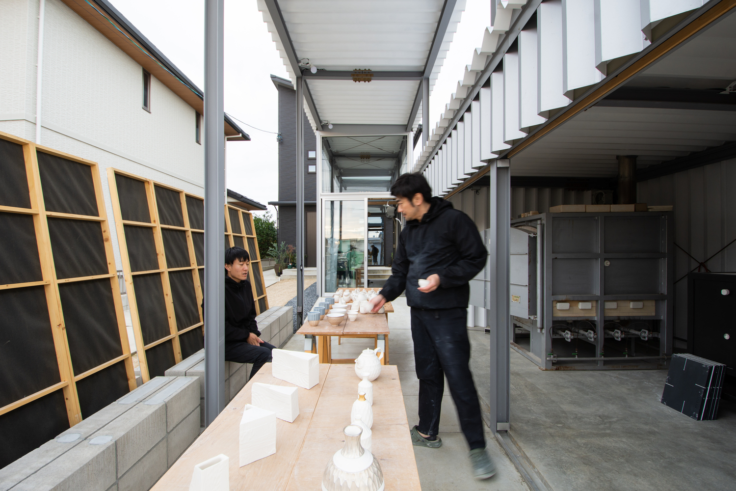 Gallery of Atelier with Corridor / Takayuki Kuzushima and Associates - 14