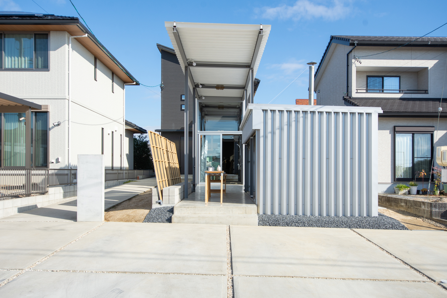 Gallery of Atelier with Corridor / Takayuki Kuzushima and Associates - 2
