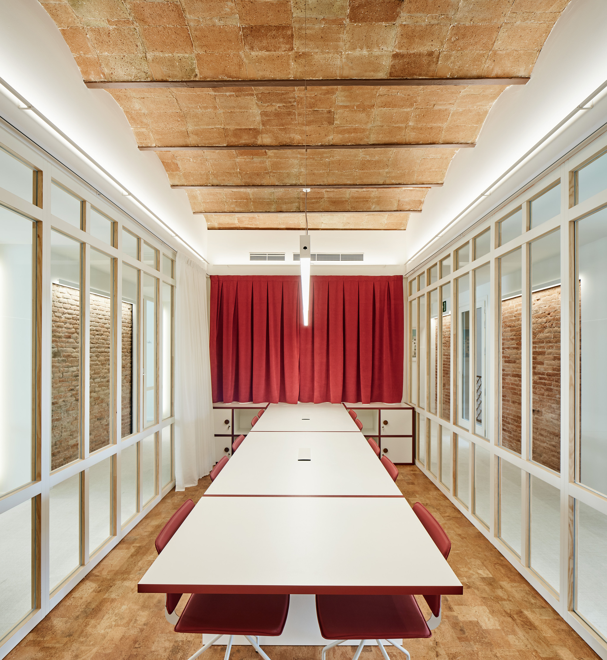 Gallery of Casa Pich i Pon. LOOM Plaza Catalunya / SCOB + Sergi Carulla ...