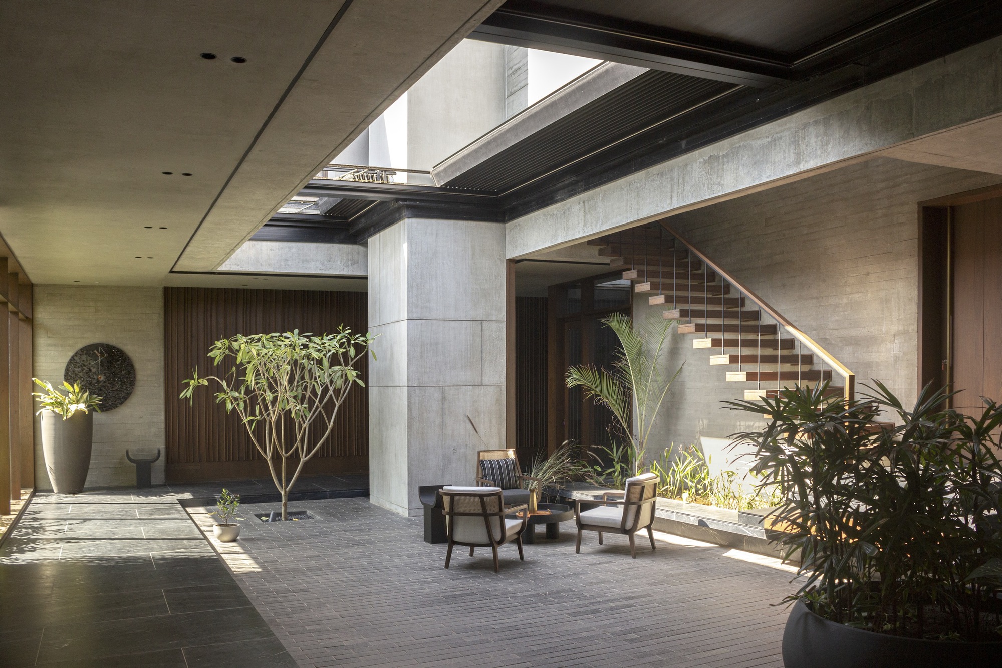 Gallery of The Courtyard House / MODO Designs - 8