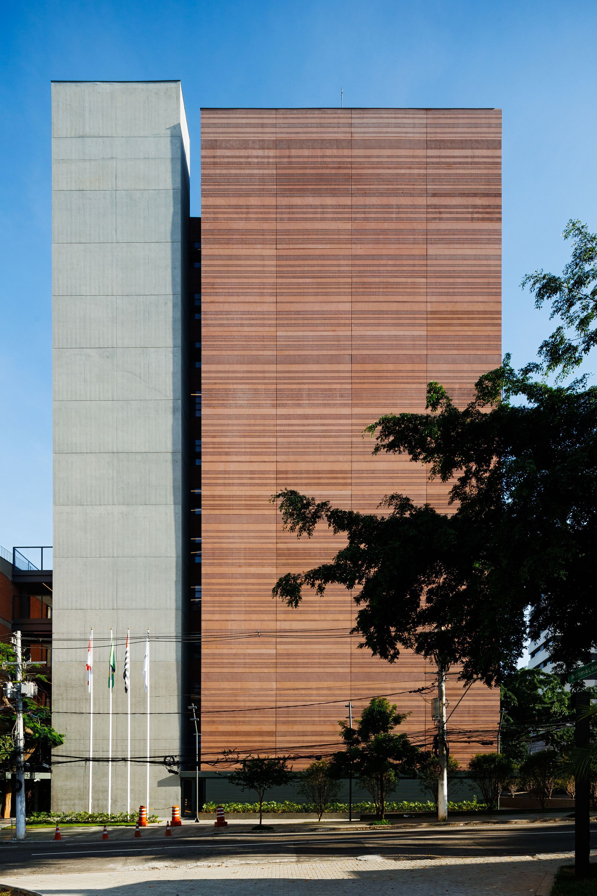 Galeria de Expansão do Colégio Bandeirantes / aflalo/gasperini ...