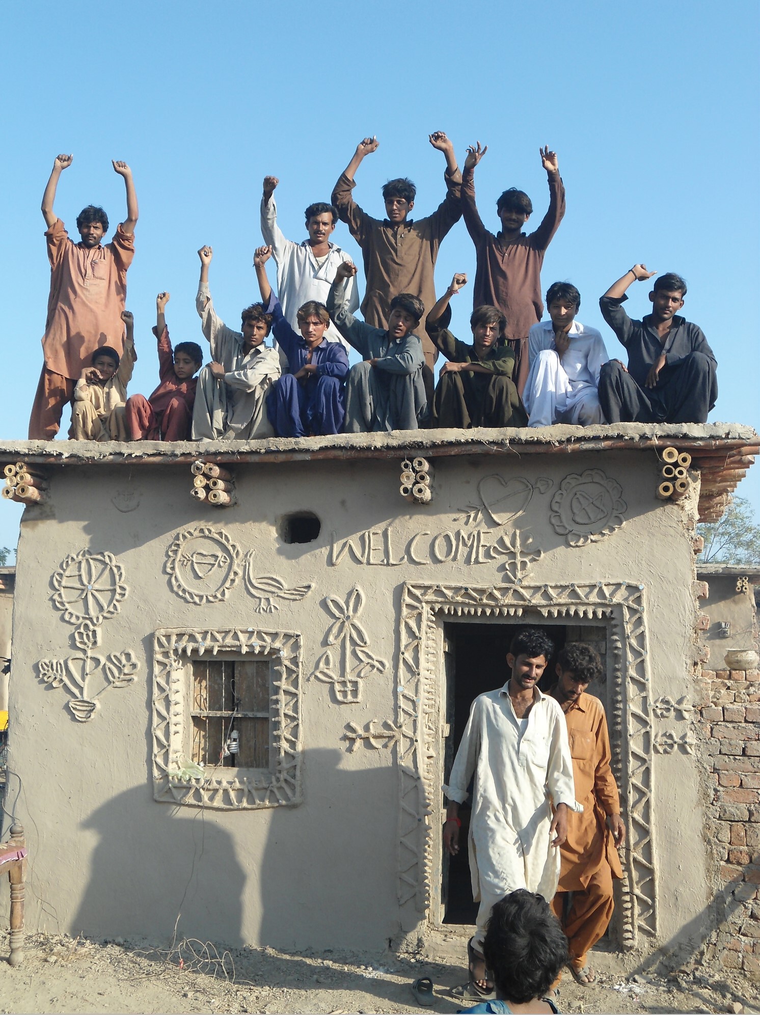 Gallery of Barefoot Social Architecture: 10 Projects by Yasmeen Lari ...