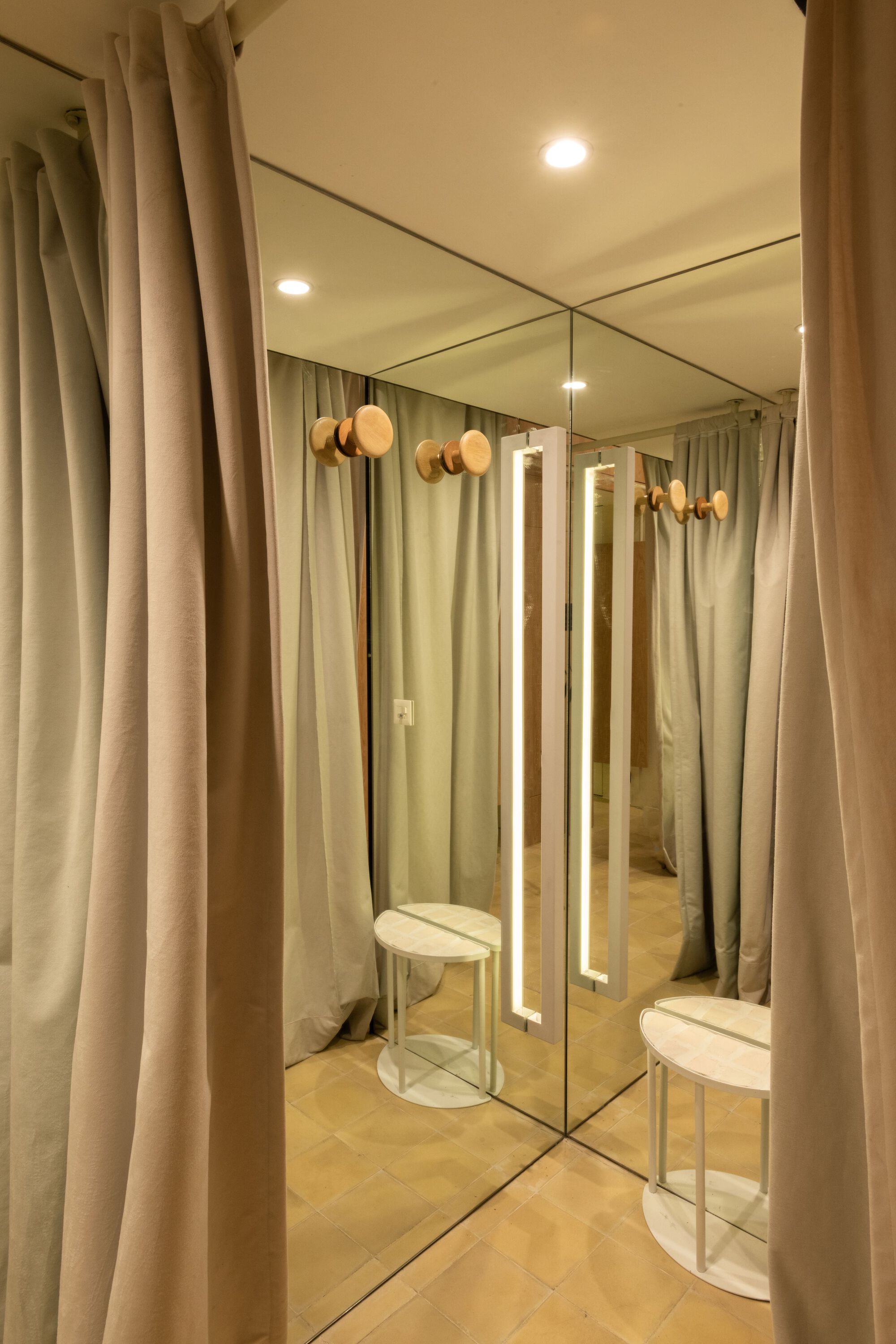 Galería de Compañía del Sol / MURO estudio - 20