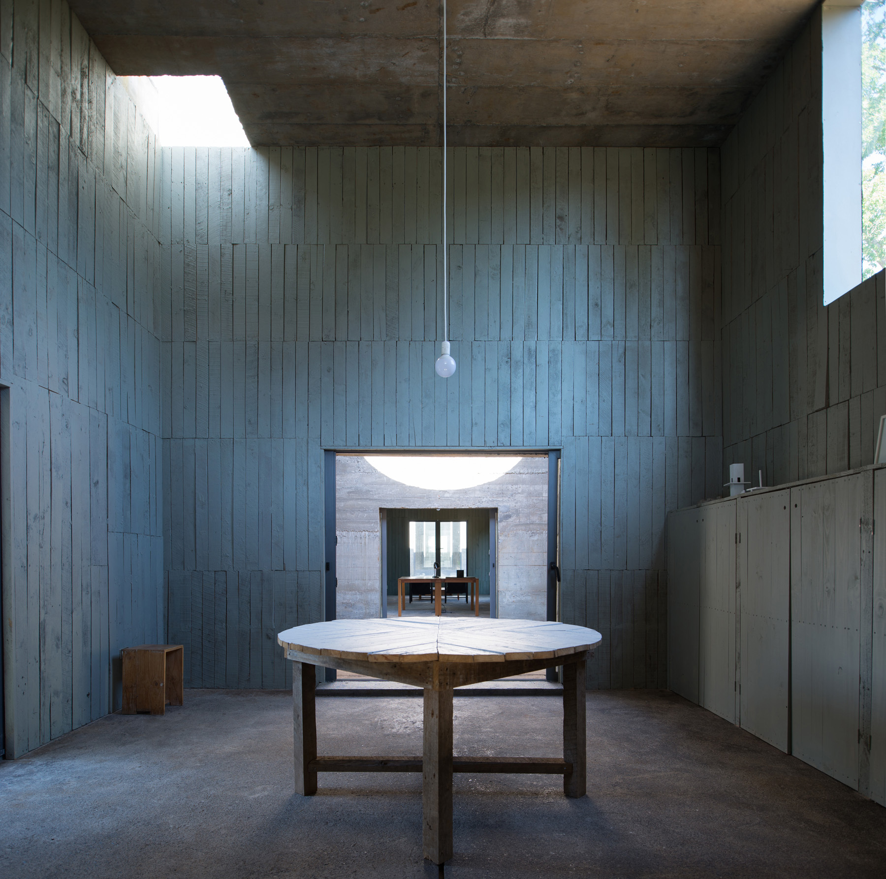 Gallery of Luna House / Pezo von Ellrichshausen - 22