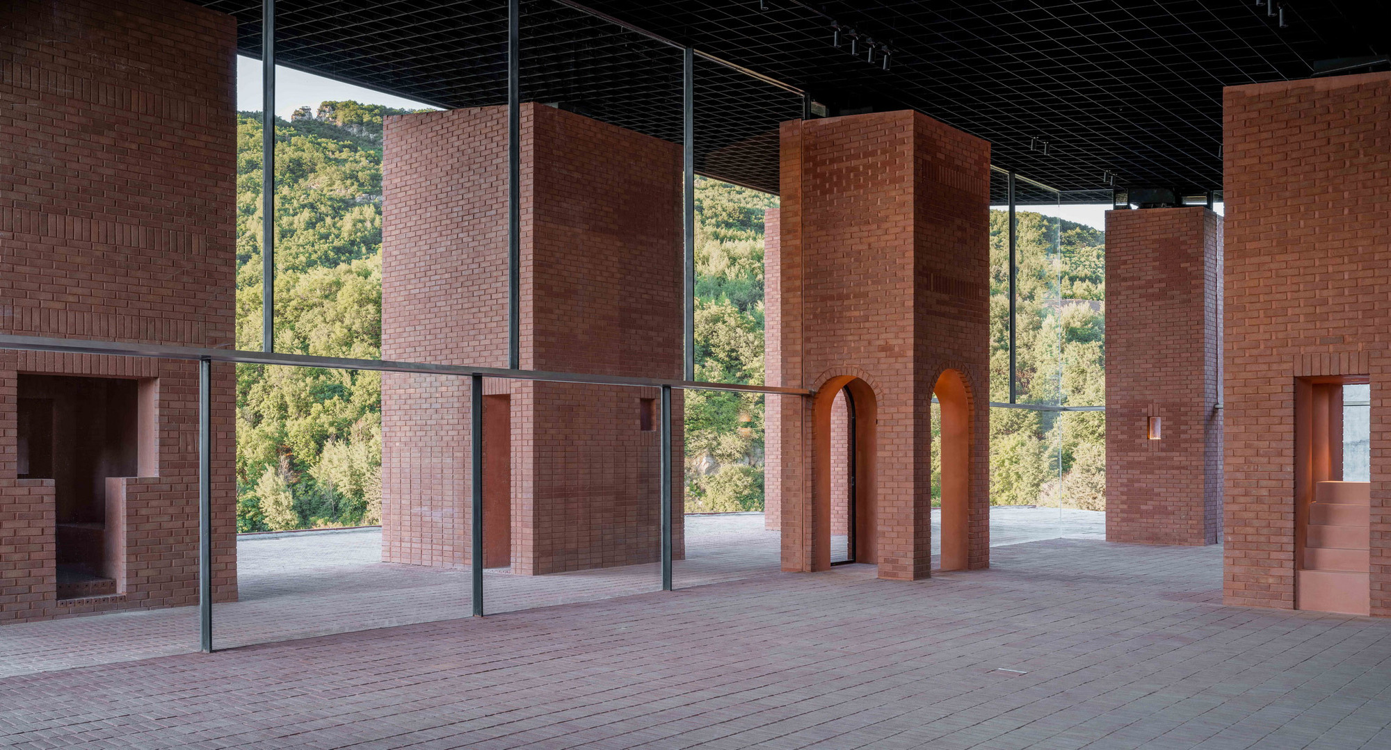 Gallery of Brick Industry Association Presents 2022 Brick in Architecture Award Winners - 14