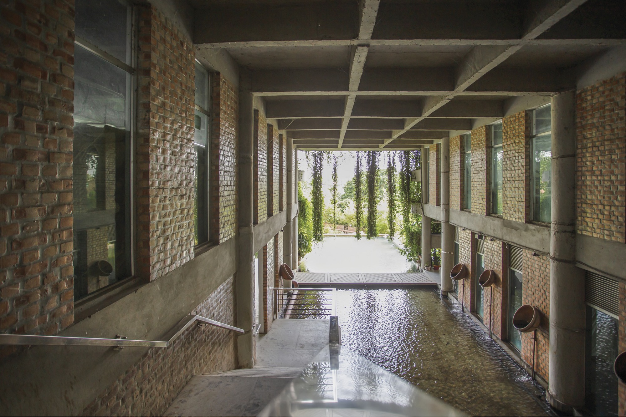 Gallery of Green Field of Karupannya Rangpur Factory / Nakshabid Architects - 12