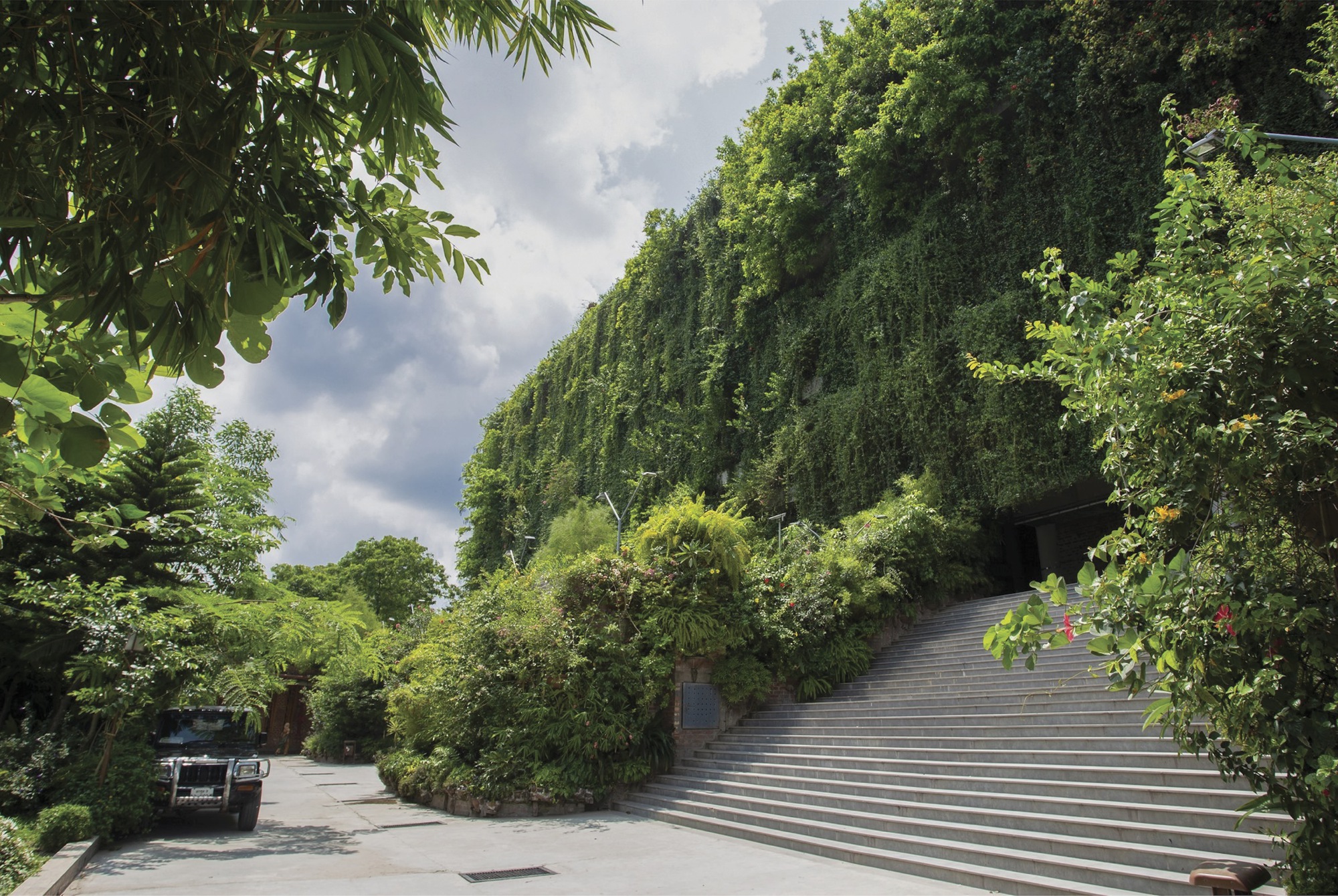 Gallery of Green Field of Karupannya Rangpur Factory / Nakshabid ...