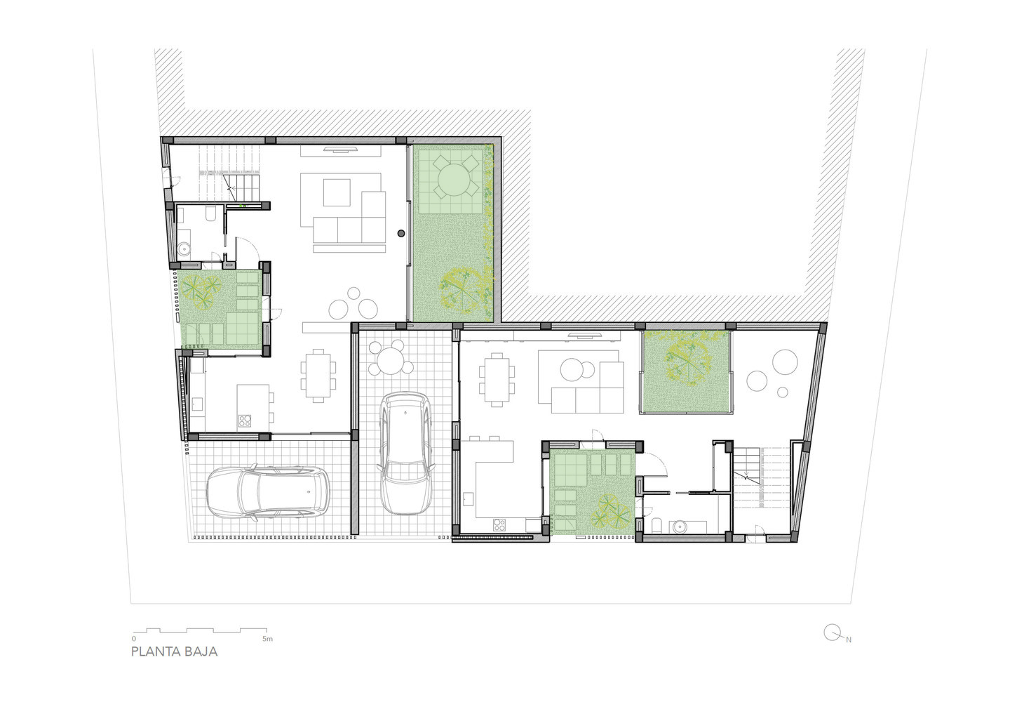 Galería de ¿Cómo son los patios interiores de las casas españolas? 10 ...