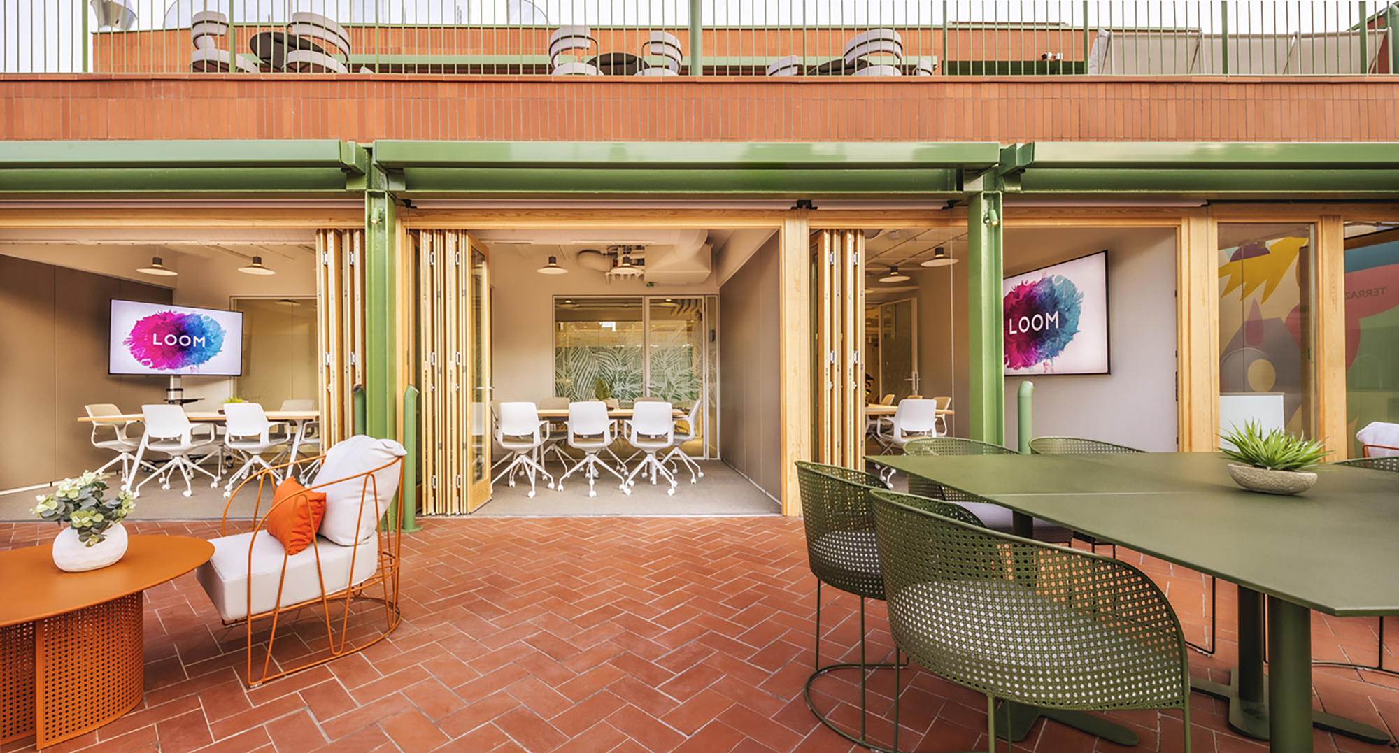 Galeria de LOOM Ferretería Pere IV – Reforma de um edifício industrial ...