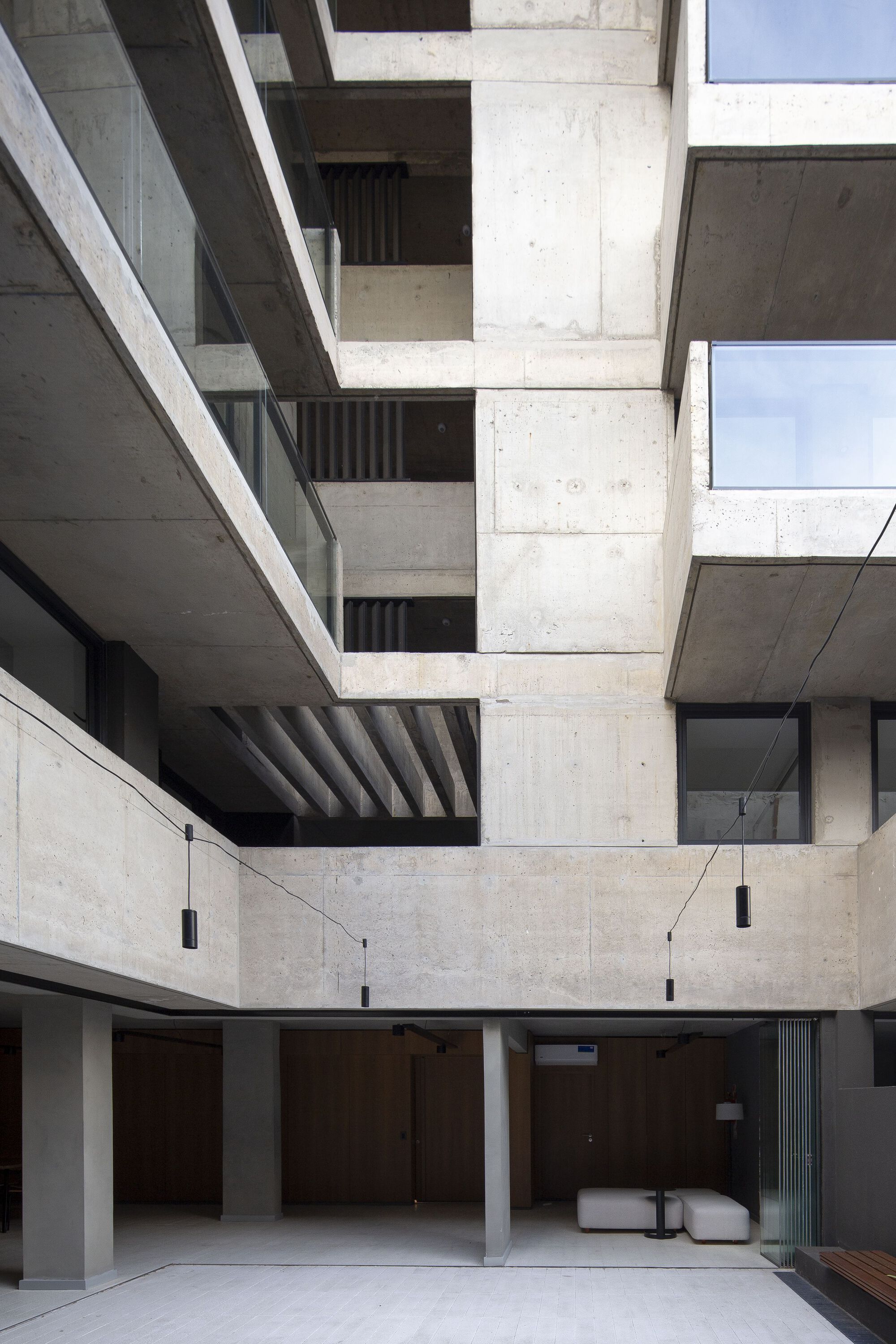 Galería de Edificio Donado 1601 / ESHH Arquitectura - 11