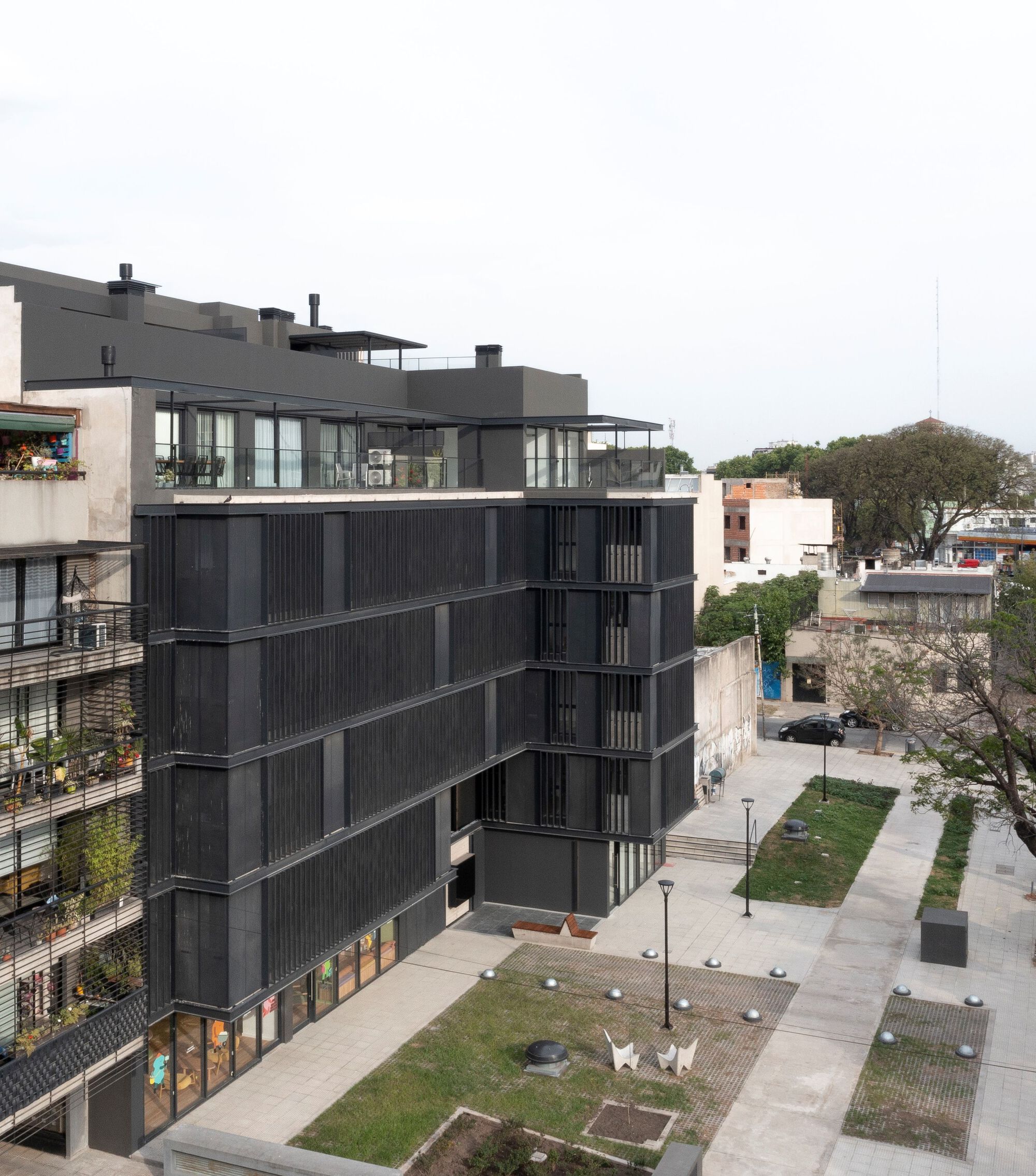 Galería de Edificio Donado 1601 / ESHH Arquitectura - 2