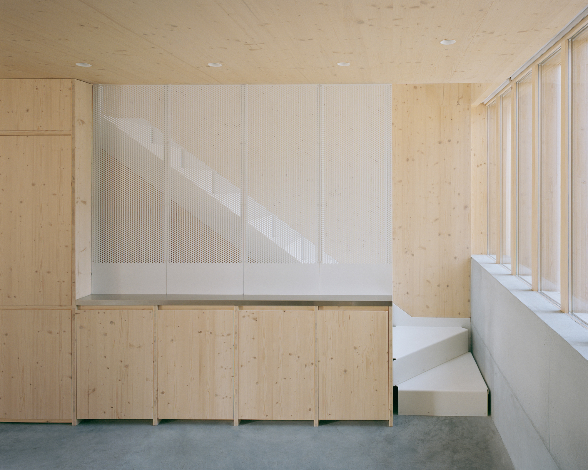 Gallery of Spruce House & Studio / ao-ft - 18