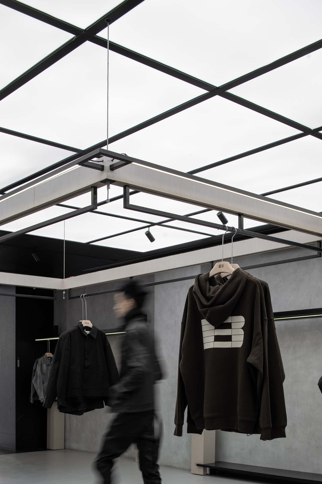Gallery of BONELESS Concept Store / Supercloud Studio - 11