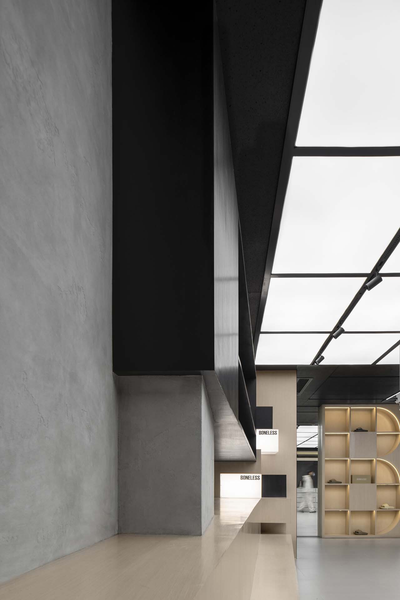 Gallery of BONELESS Concept Store / Supercloud Studio - 13