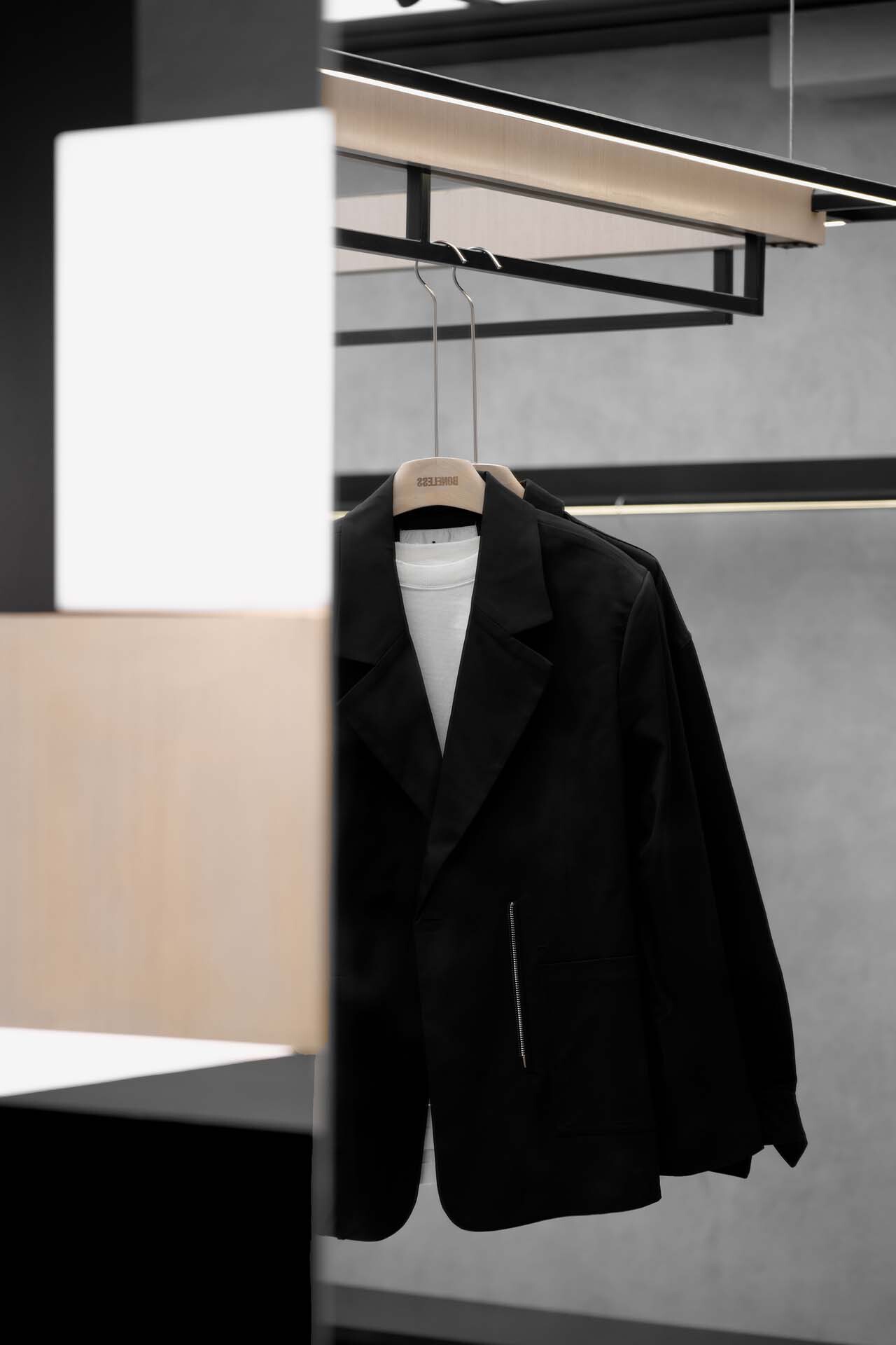 Gallery of BONELESS Concept Store / Supercloud Studio - 27