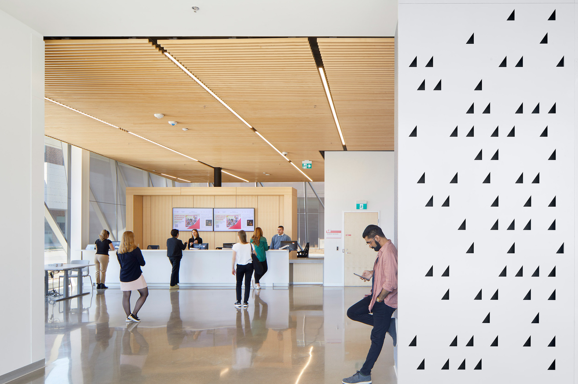 Gallery of York University School of Continuing Studies / Perkins&Will - 22