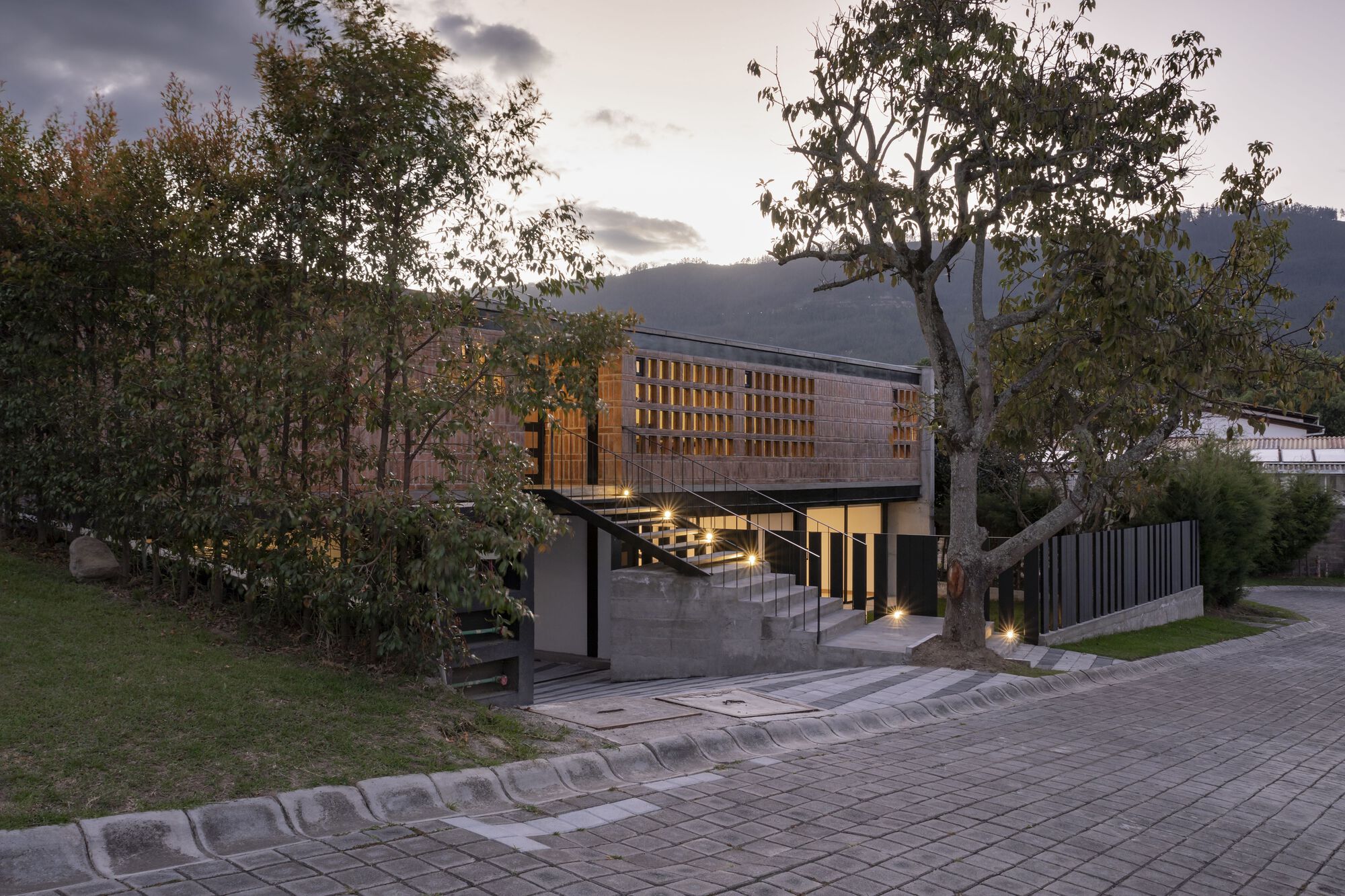 Galeria de Casa RA / Bernardo Bustamante Arquitectos - 6