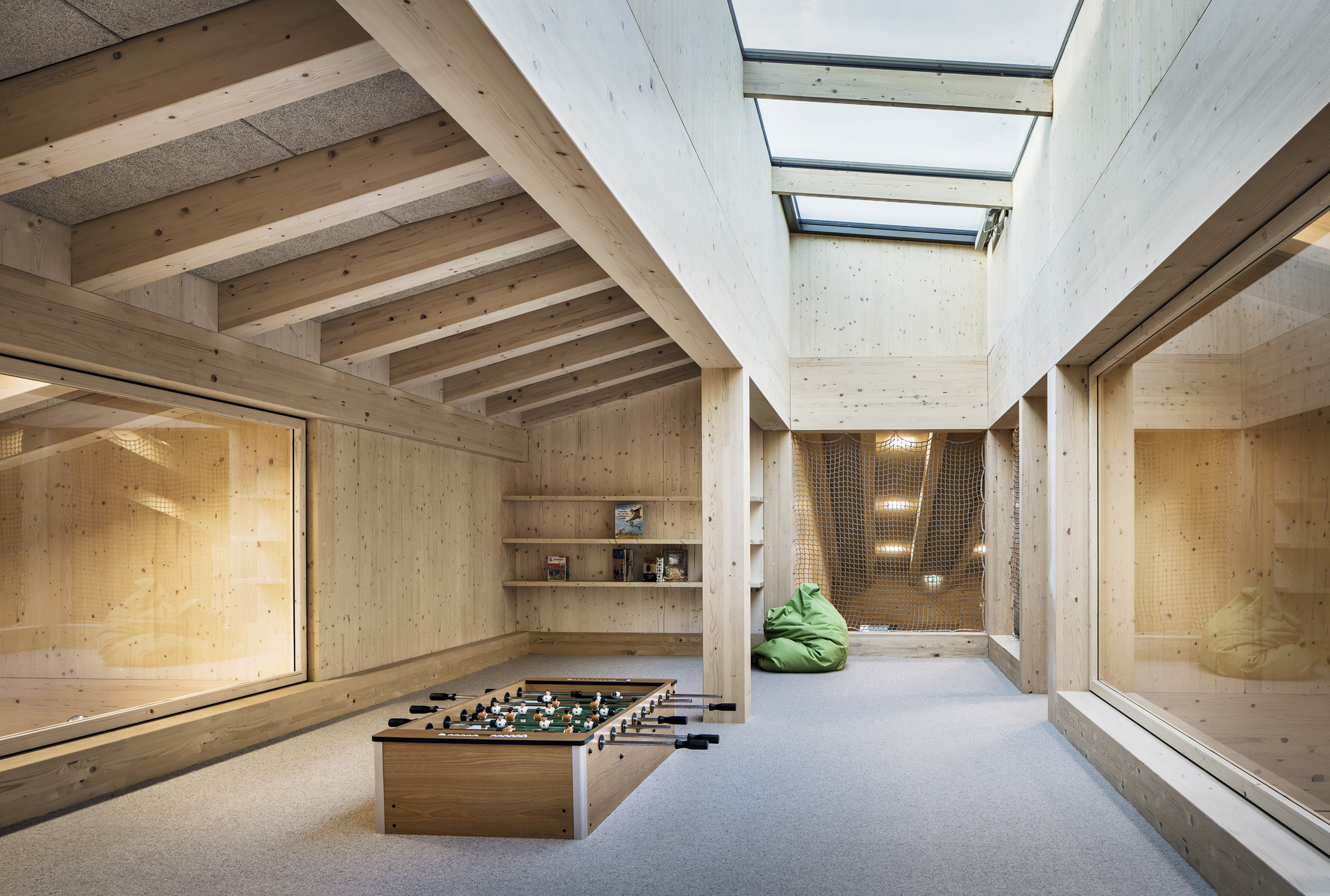 Gallery of House of Elementary Education / LP architektur - 4