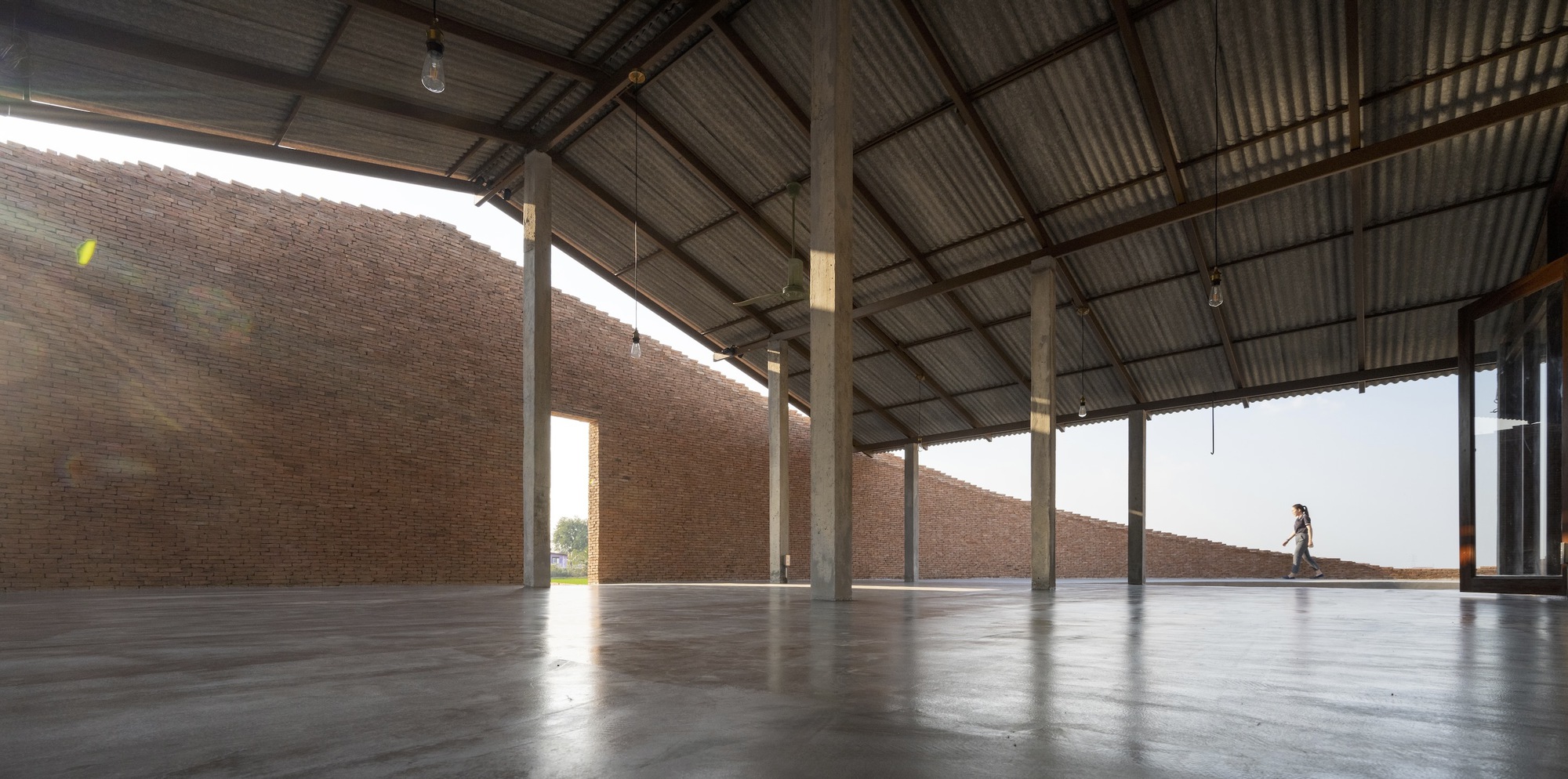 Gallery of Naya Cafe Ayutthaya / BodinChapa Architects - 11
