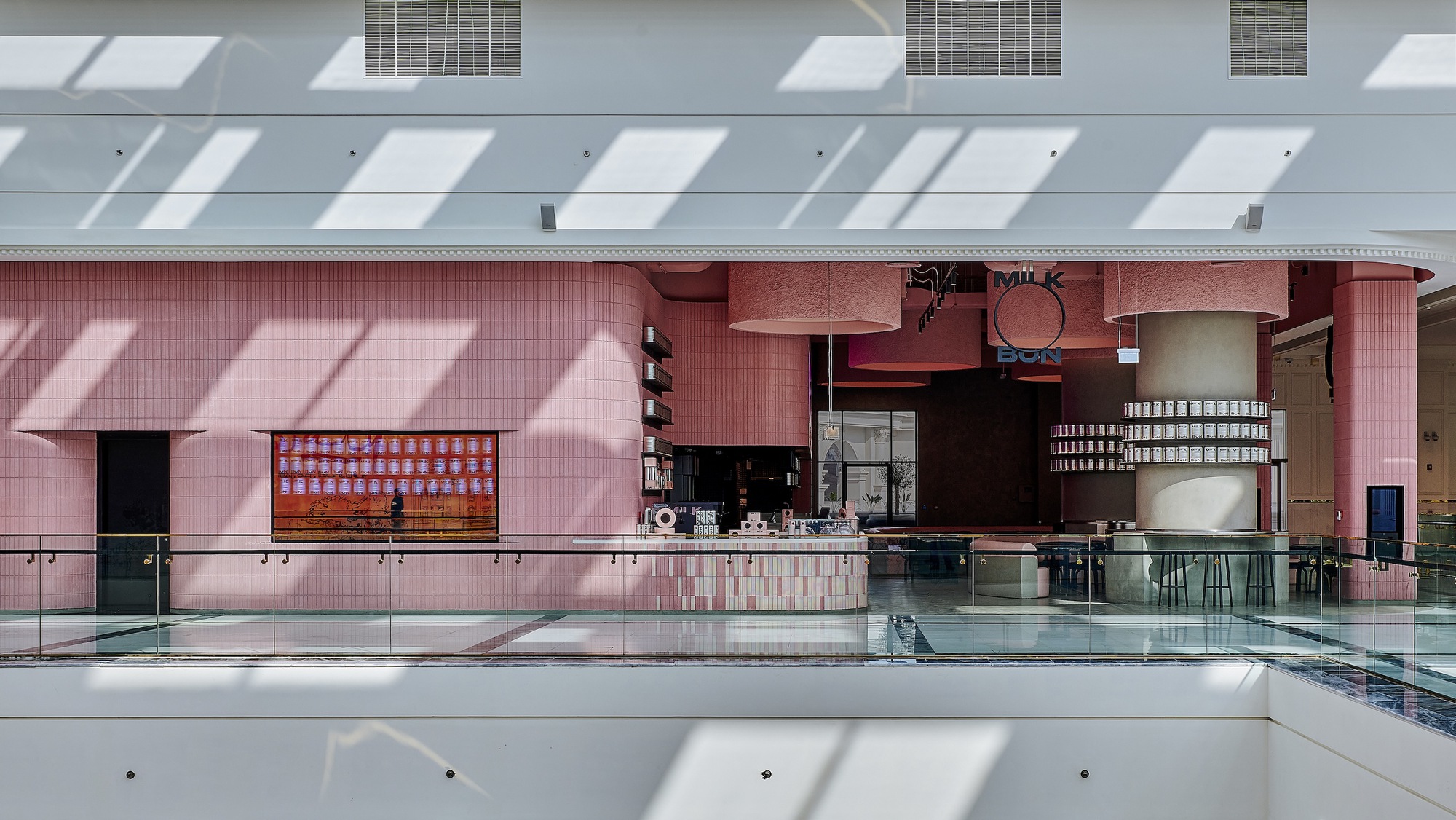 Gallery of MILK BUN Restaurant / Rabih Geha Architects - 9