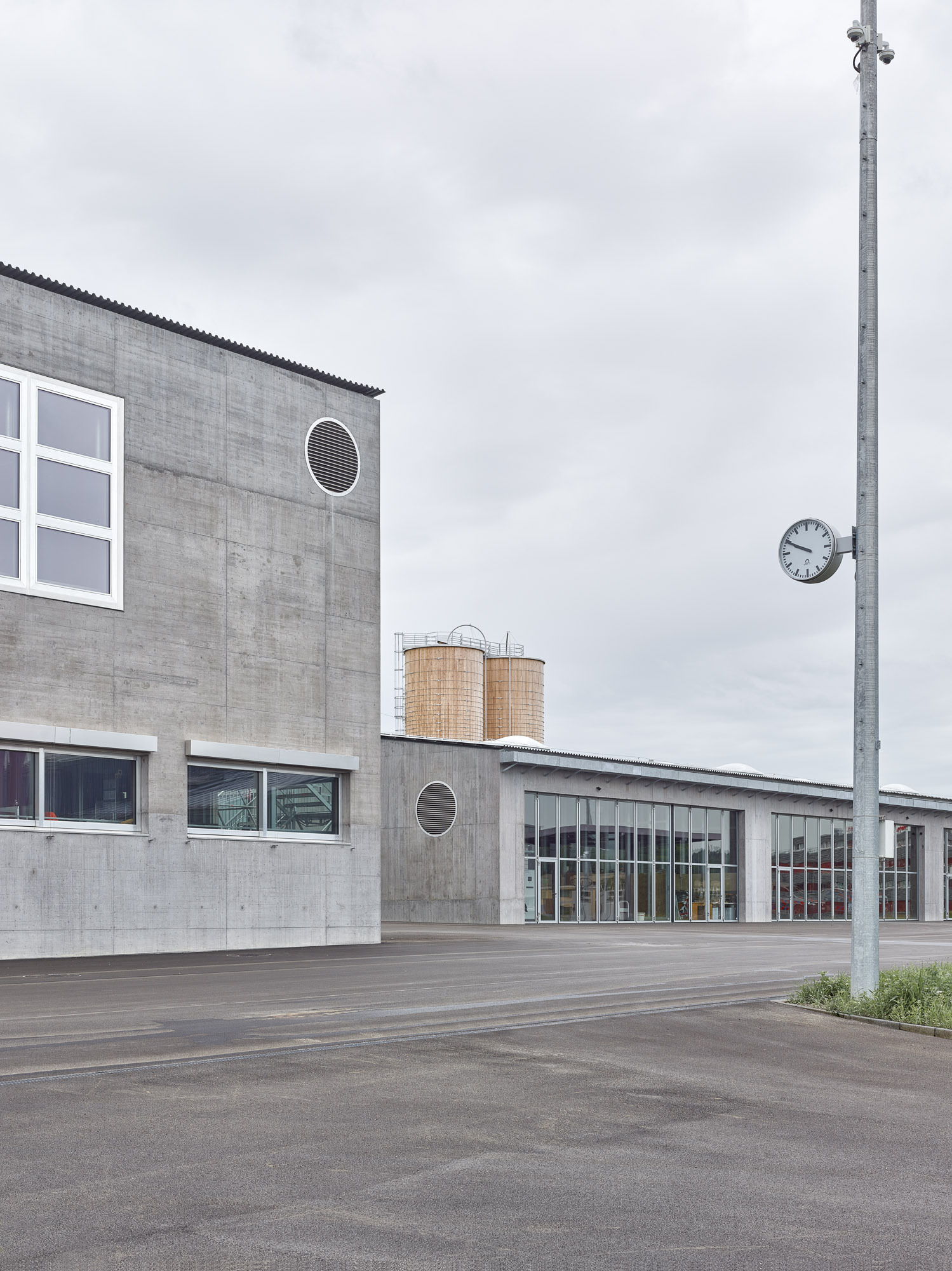 Gallery of Werkhof Bülach Building / Felgendreher Olfs Köchling Architekten - 6