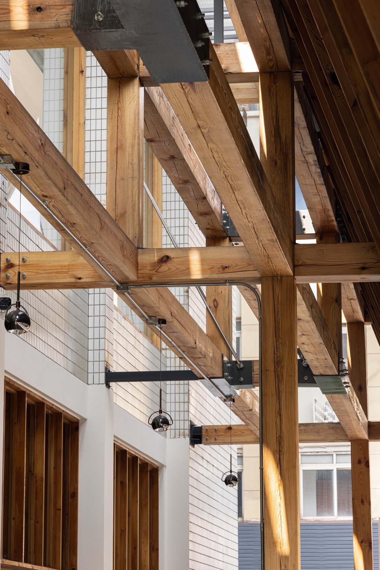 Gallery of Under the Eaves Coffee Shop / Displacement Architects - 24