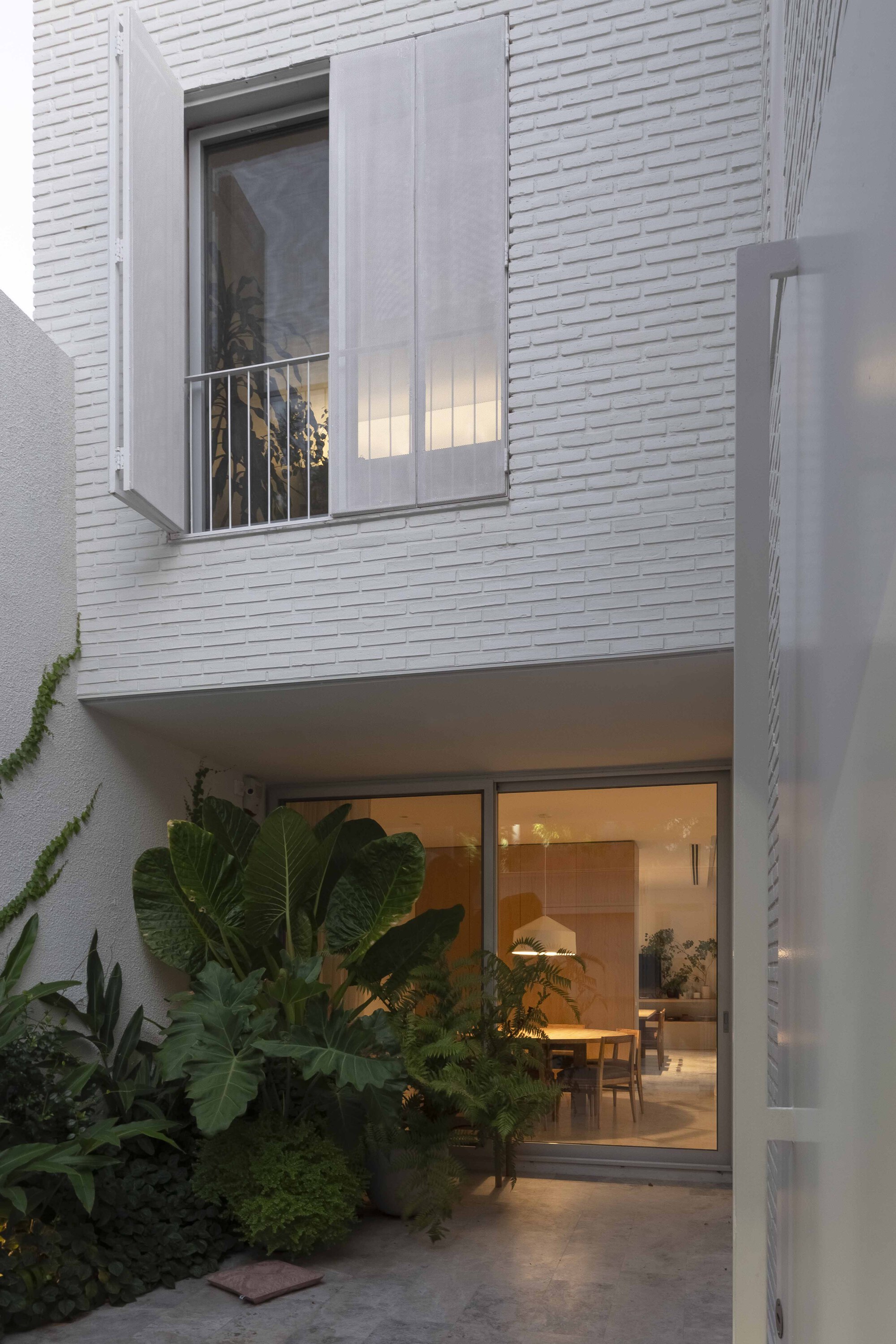 Galería de Casa Vedia / BHY arquitectos - 14