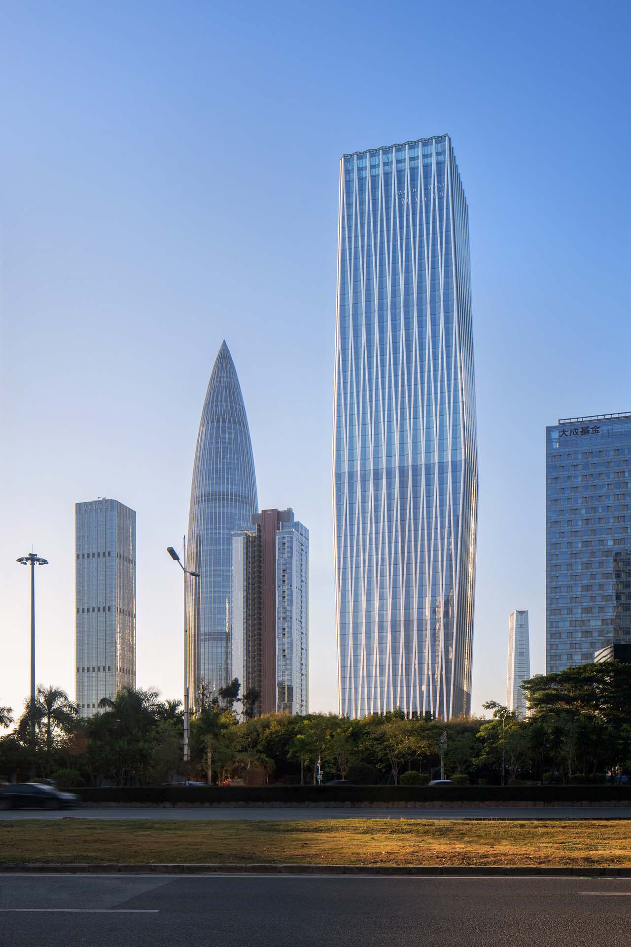 Gallery of Shenzhen Capital Plaza / CCDI GROUP 21 Design Studio - 11