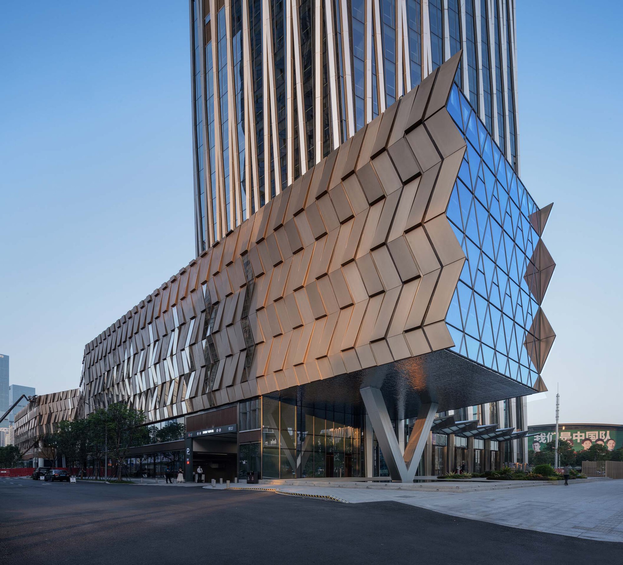 画廊 深创投广场 / CCDI 21设计工作室 - 13