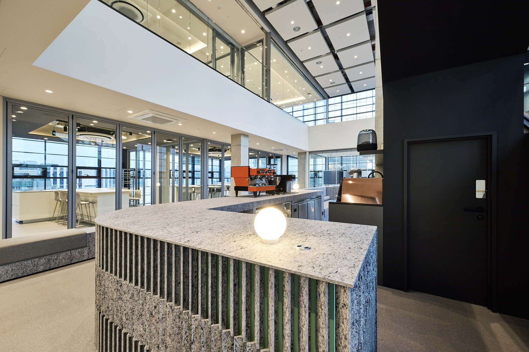 Gallery of Hello Monday Coworking Space Lounge / Bananafish - 13