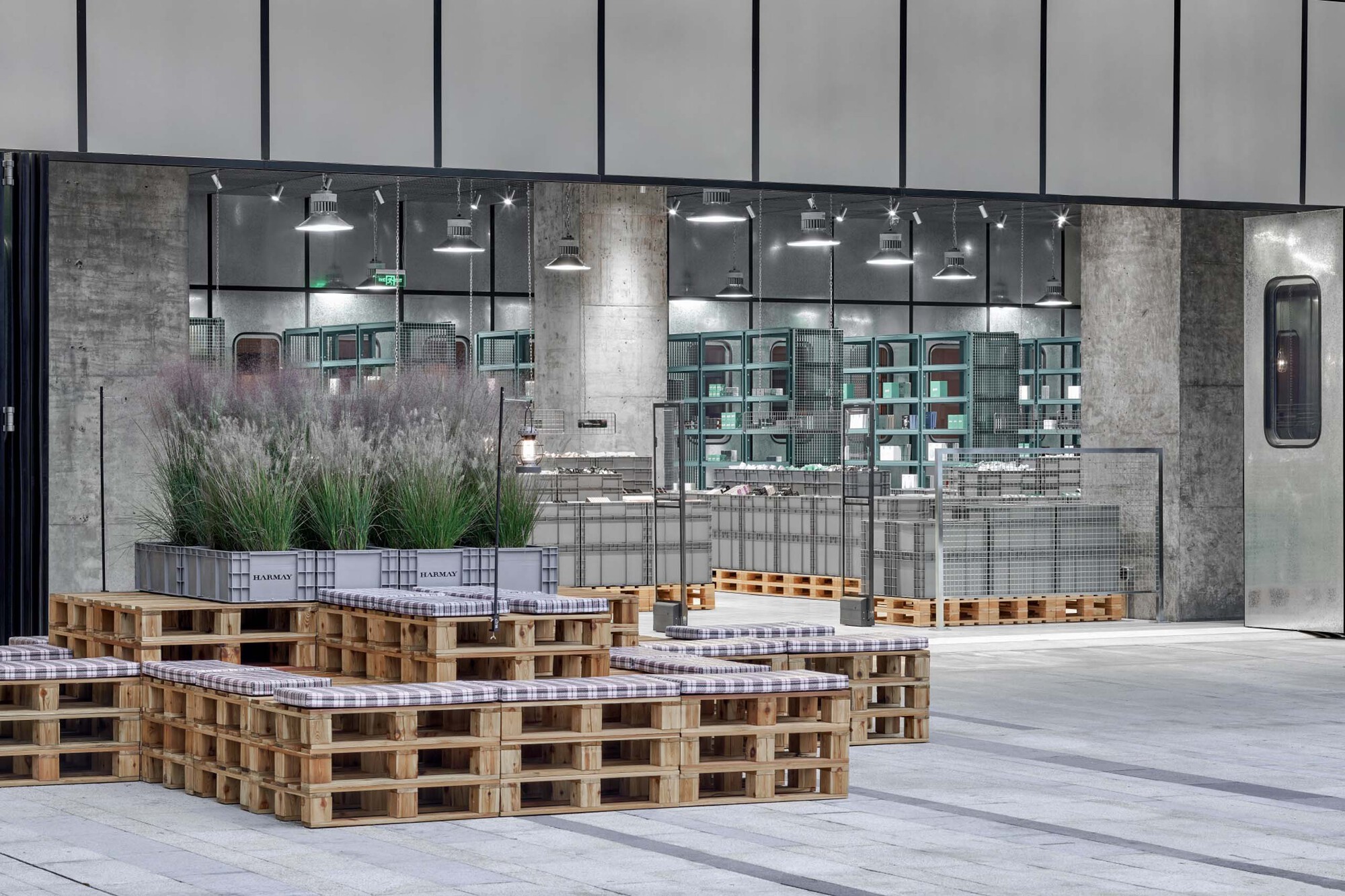 Gallery of HARMAY Chengdu UFun Store, Bakery and Bar / AIM Architecture - 6