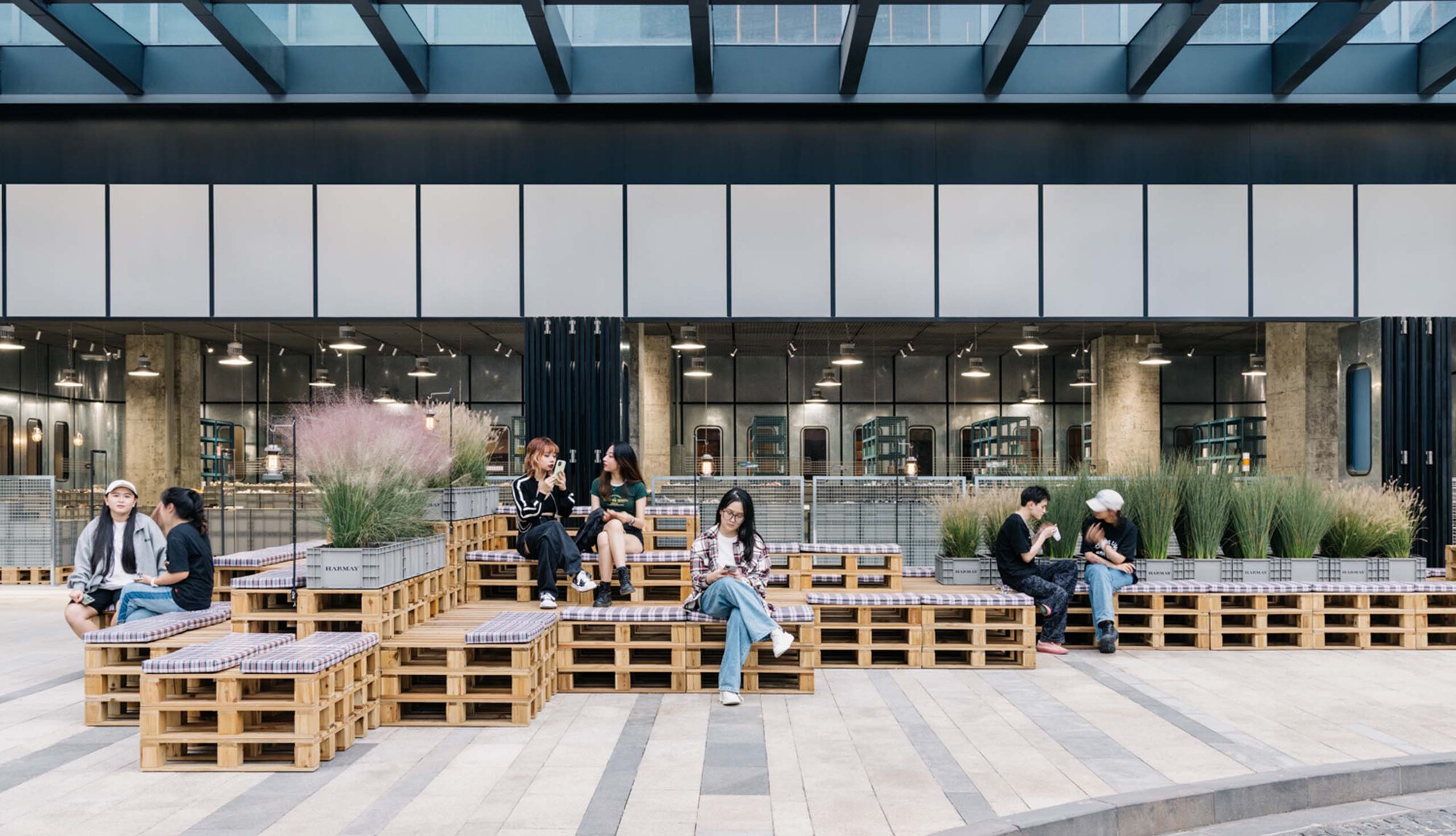 Gallery of HARMAY Chengdu UFun Store, Bakery and Bar / AIM Architecture - 7