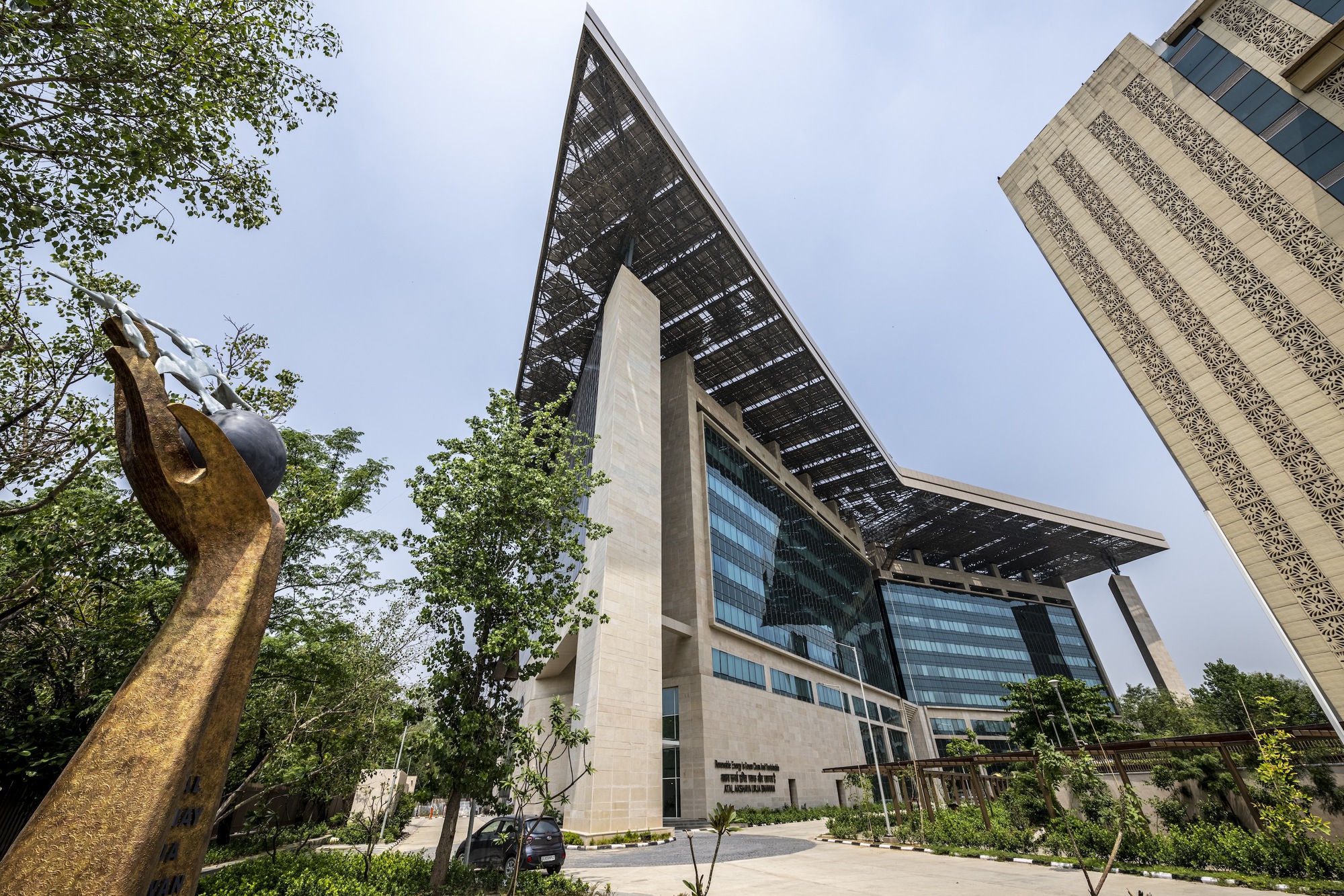 Gallery of Atal Akshaya Urja Bhavan Office Building / Edifice ...