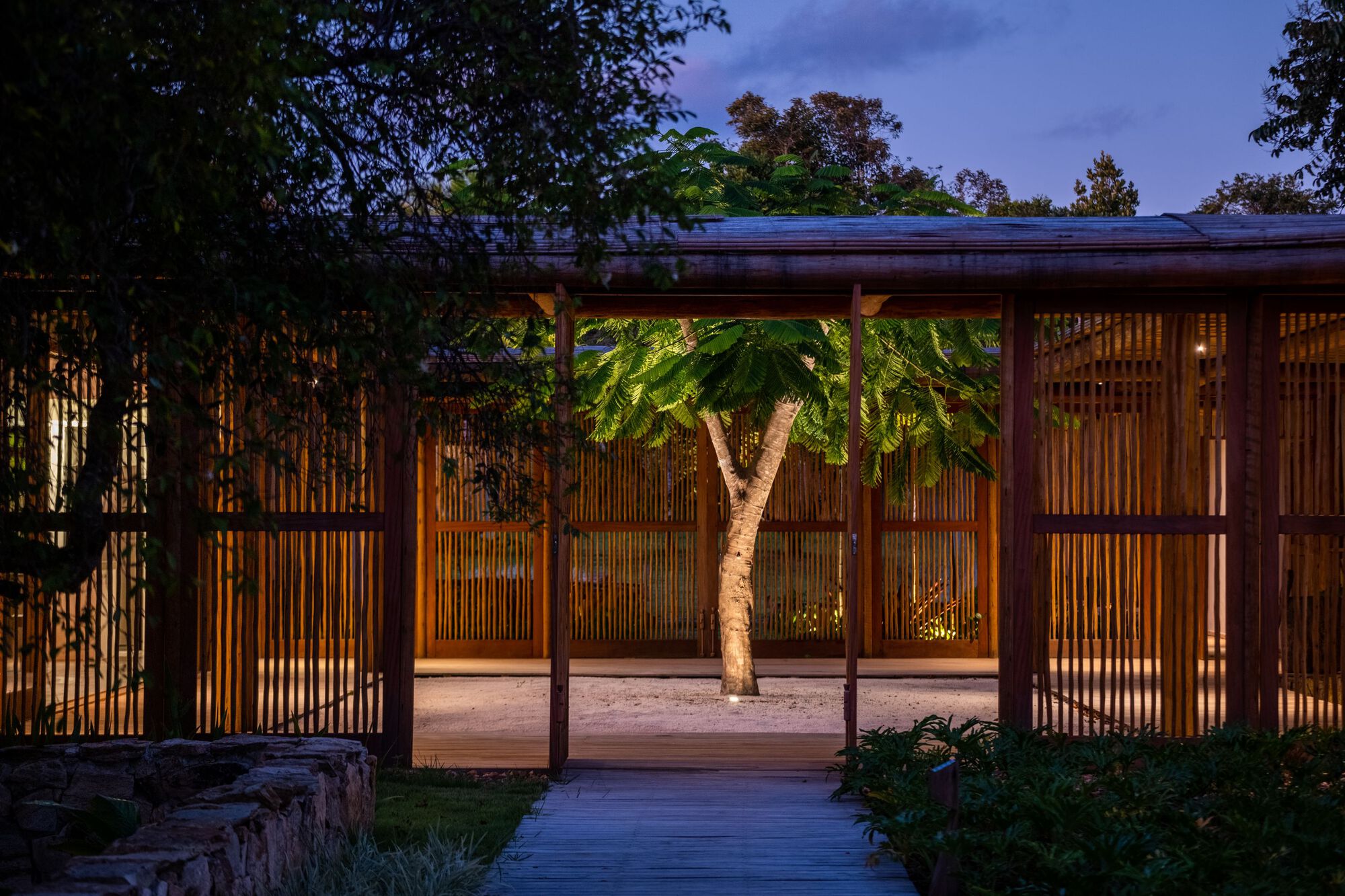 Gallery of Light House / Delton Leandro Arquitetura - 30