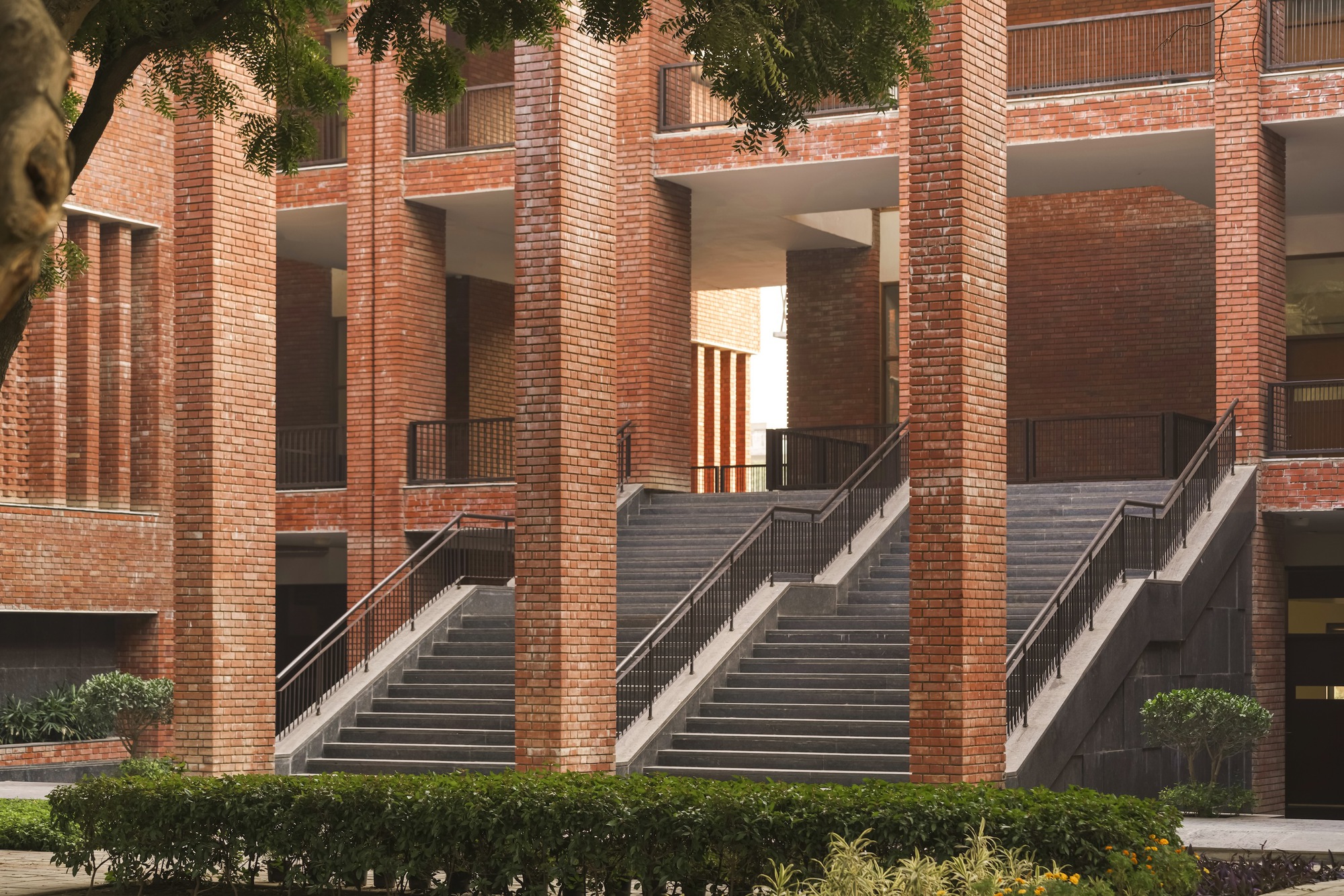 Gallery of The Lalit Suri Hospitality Institute / Morphogenesis - 13